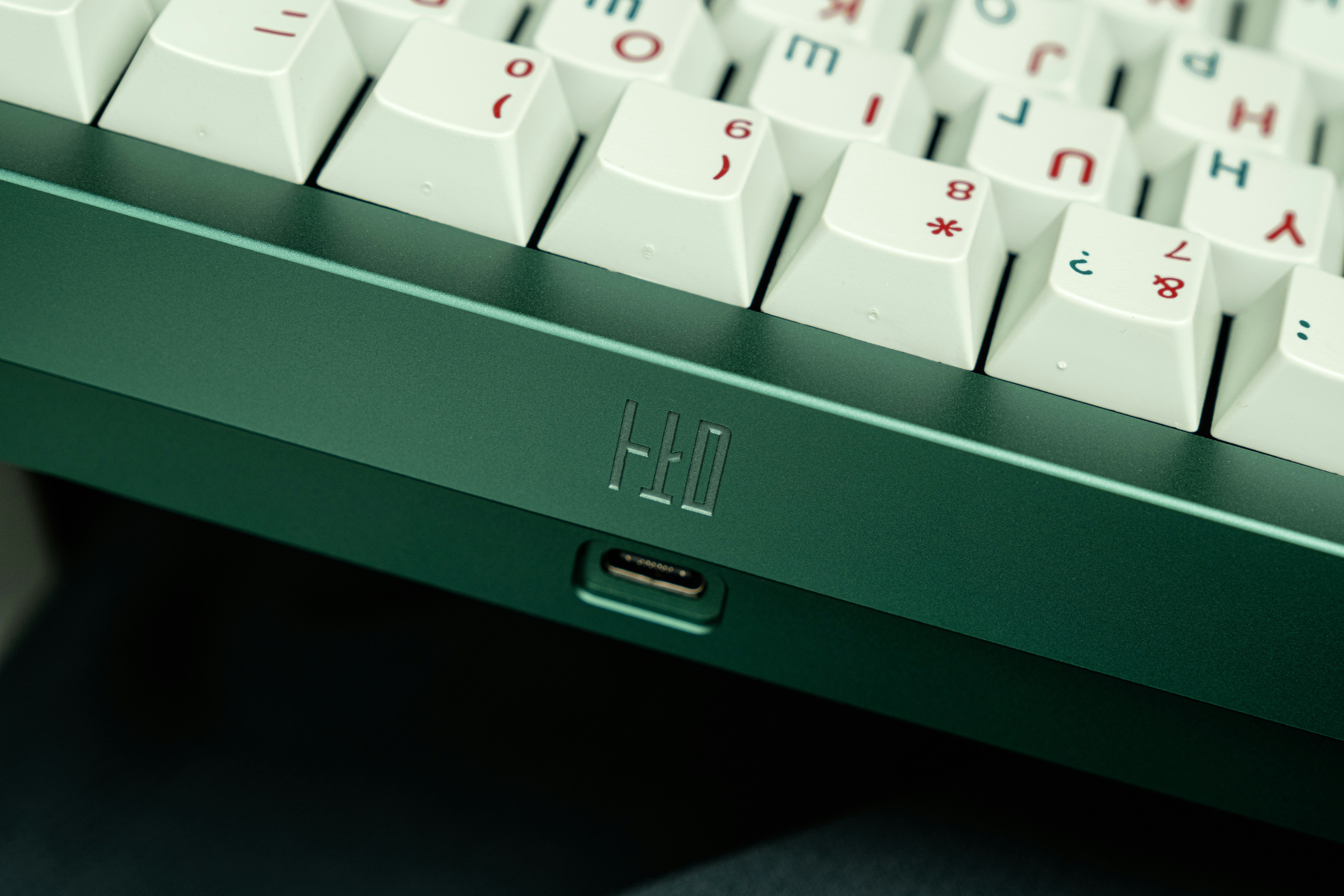A close up of a green and white keyboard photo – Free Keyboard ...