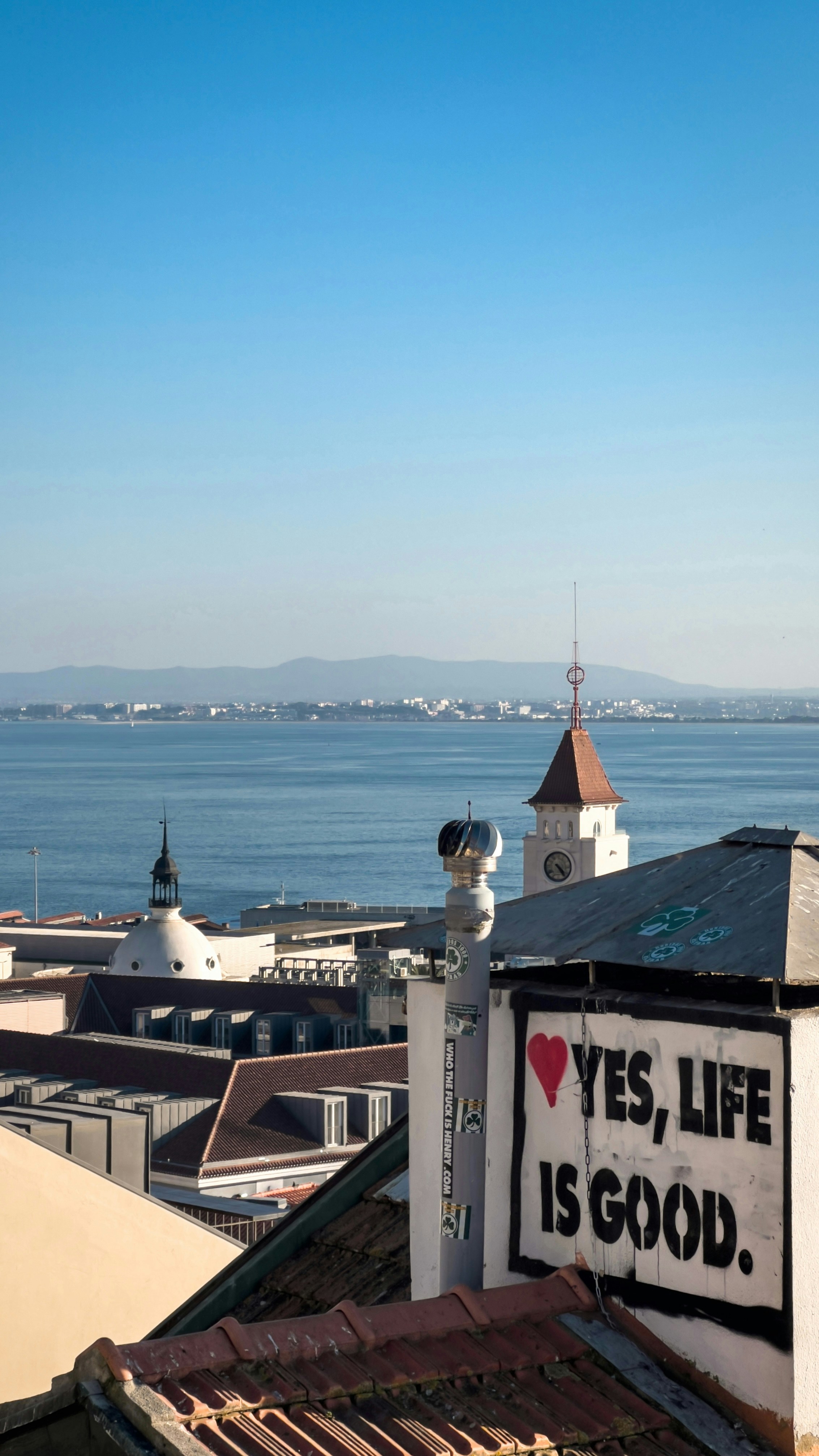 A building with a sign that says yes, life is good photo – Free ...