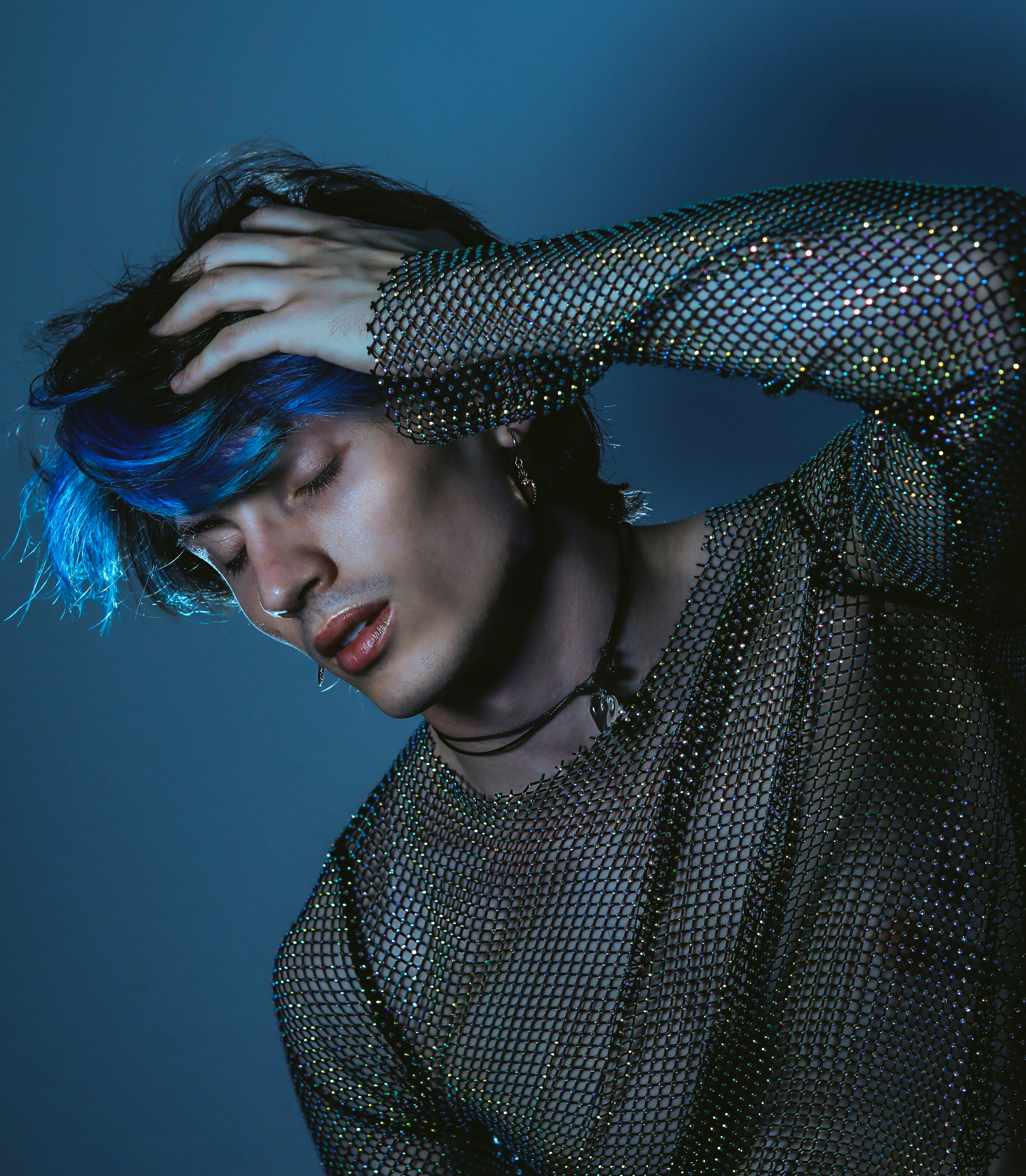 Person with blue hair is posing for a picture photo – Free Fashion ...