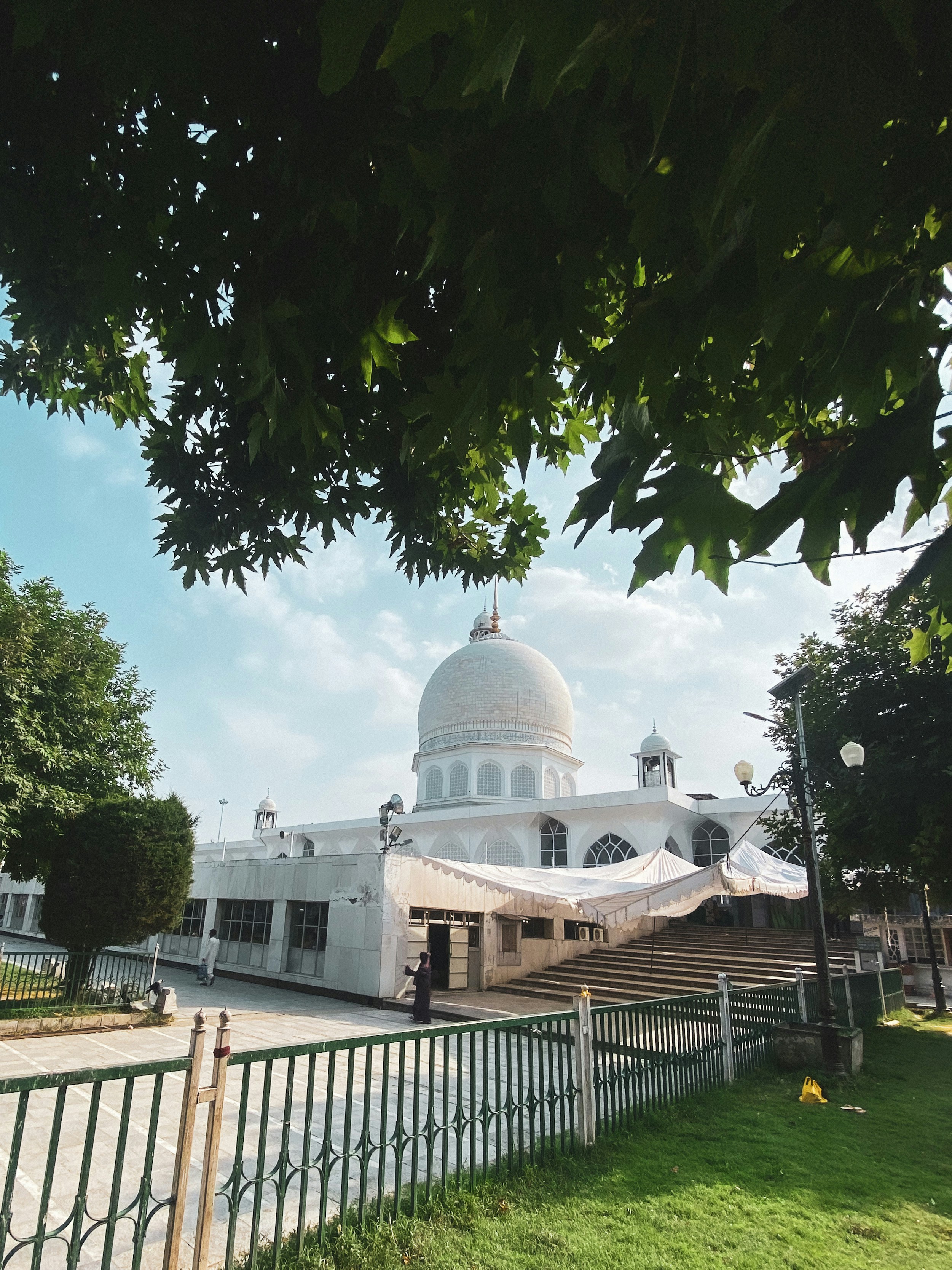 Hazratbal Shrine.
