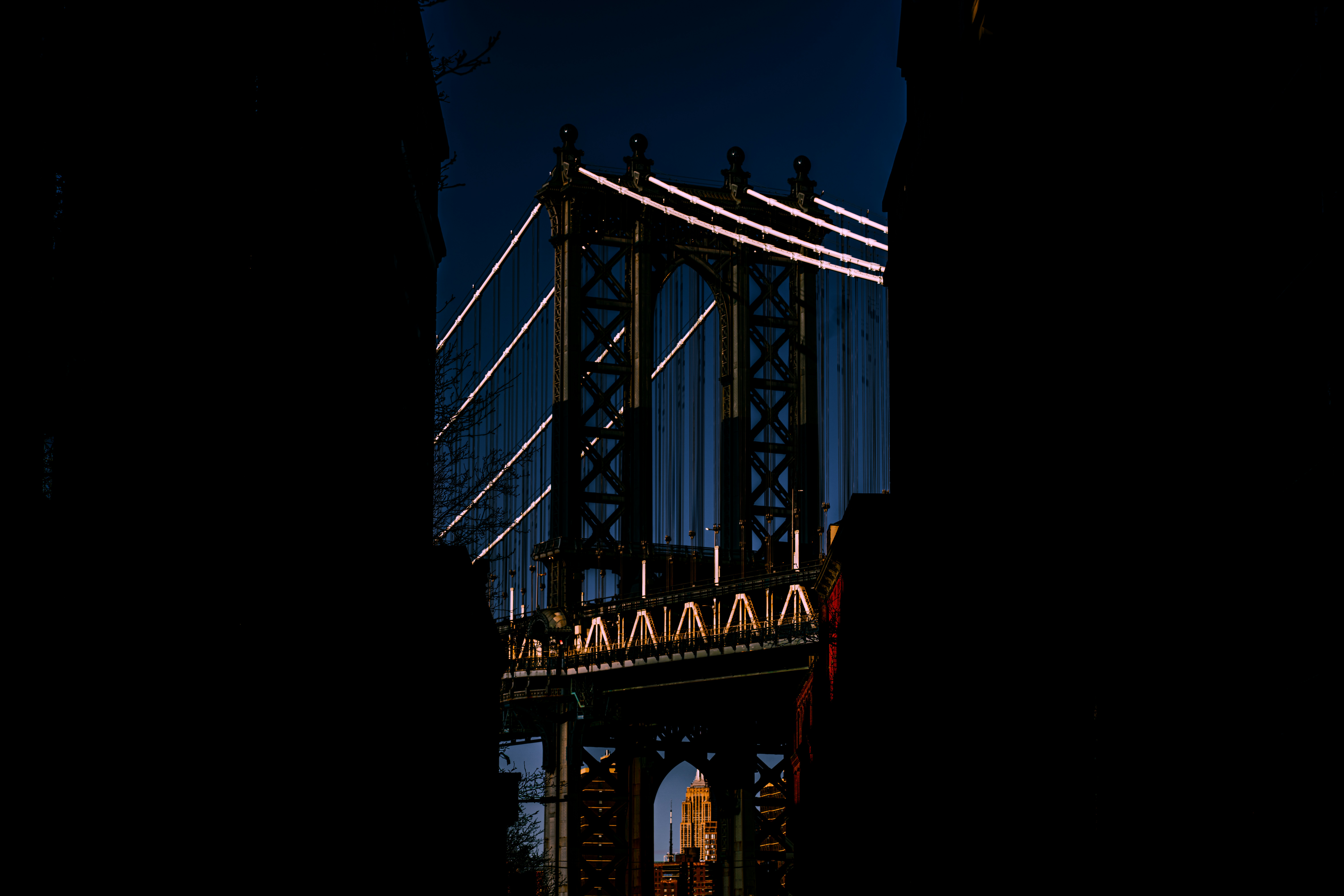 A very tall bridge in the middle of a city photo – Free Brooklyn bridge ...