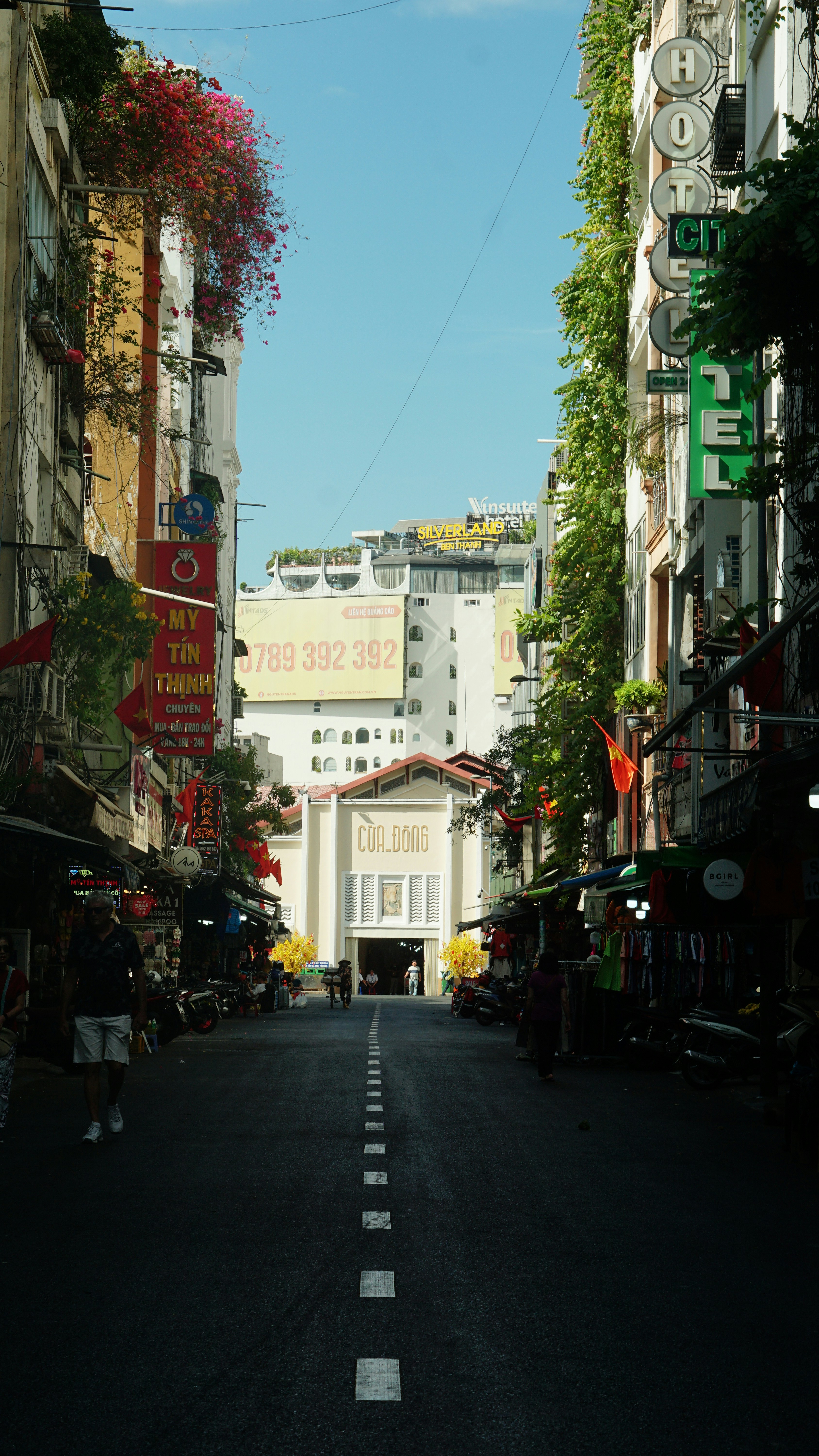 Photo by Duy Võ with Sony Alpha 6000