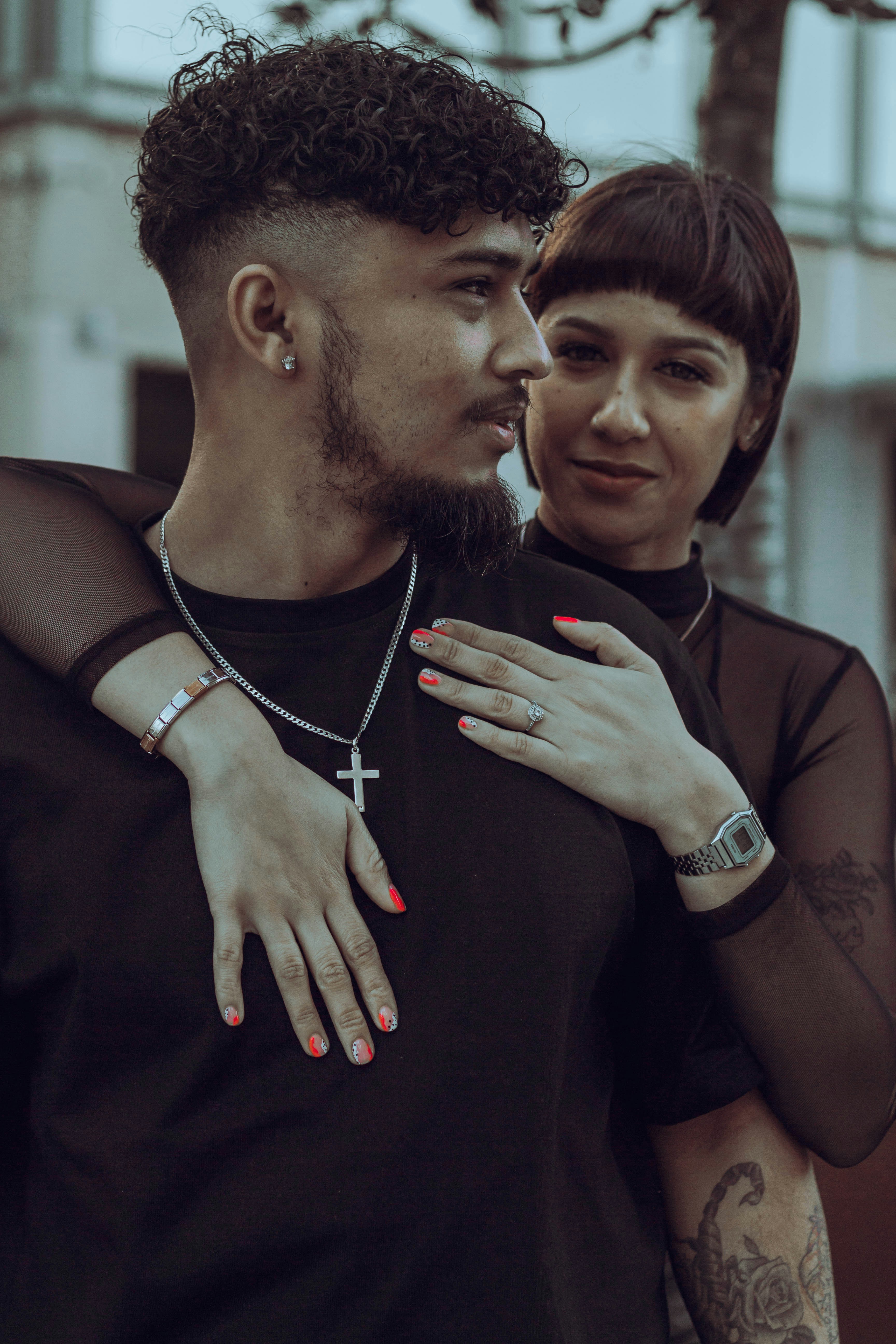 Embrace in Focus: A Quiet Urban Connection