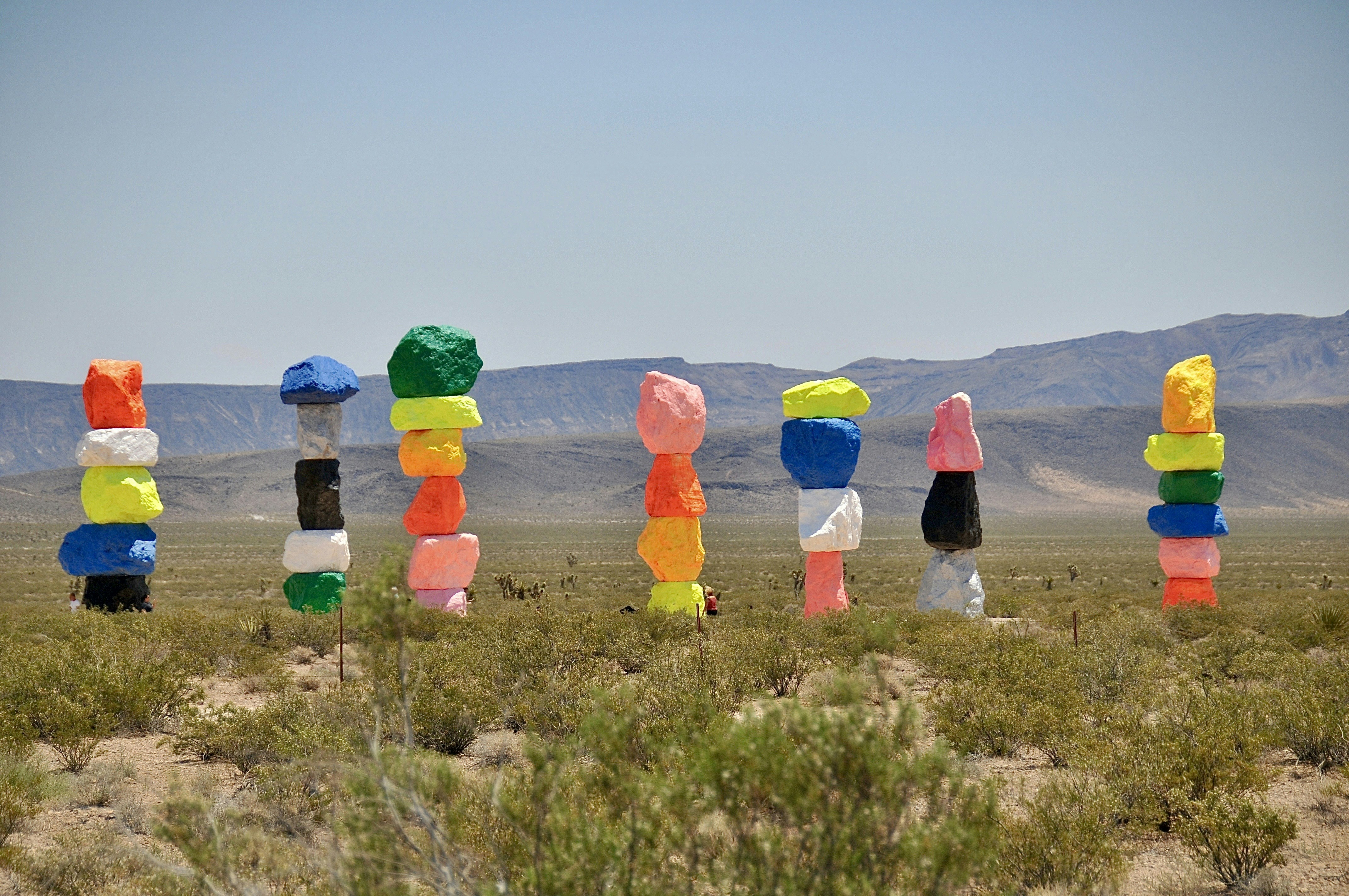 A group of sculptures in the middle of a desert photo – Free Mojave ...