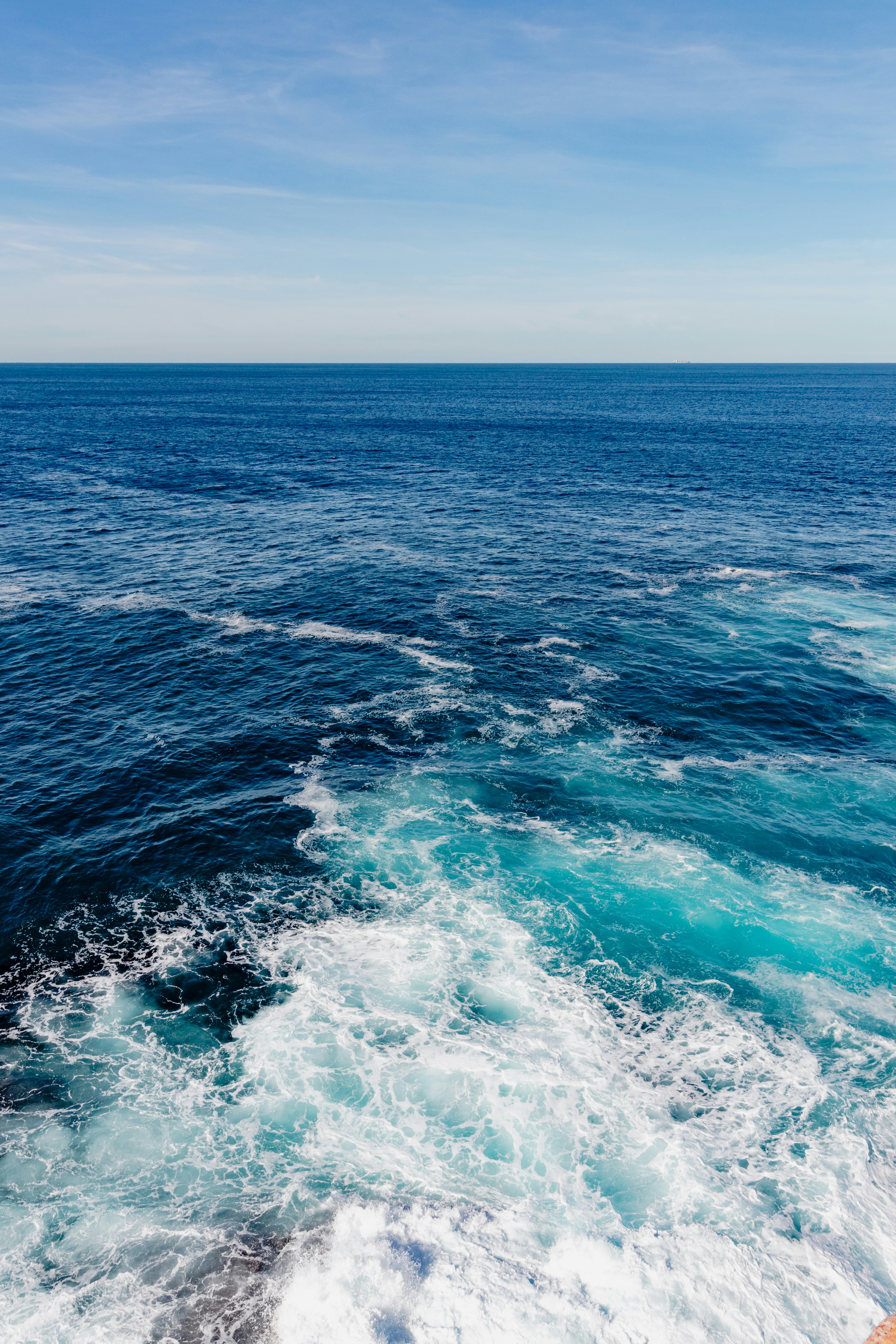 A view of the ocean from a boat photo – Free Tamarama point Image on ...