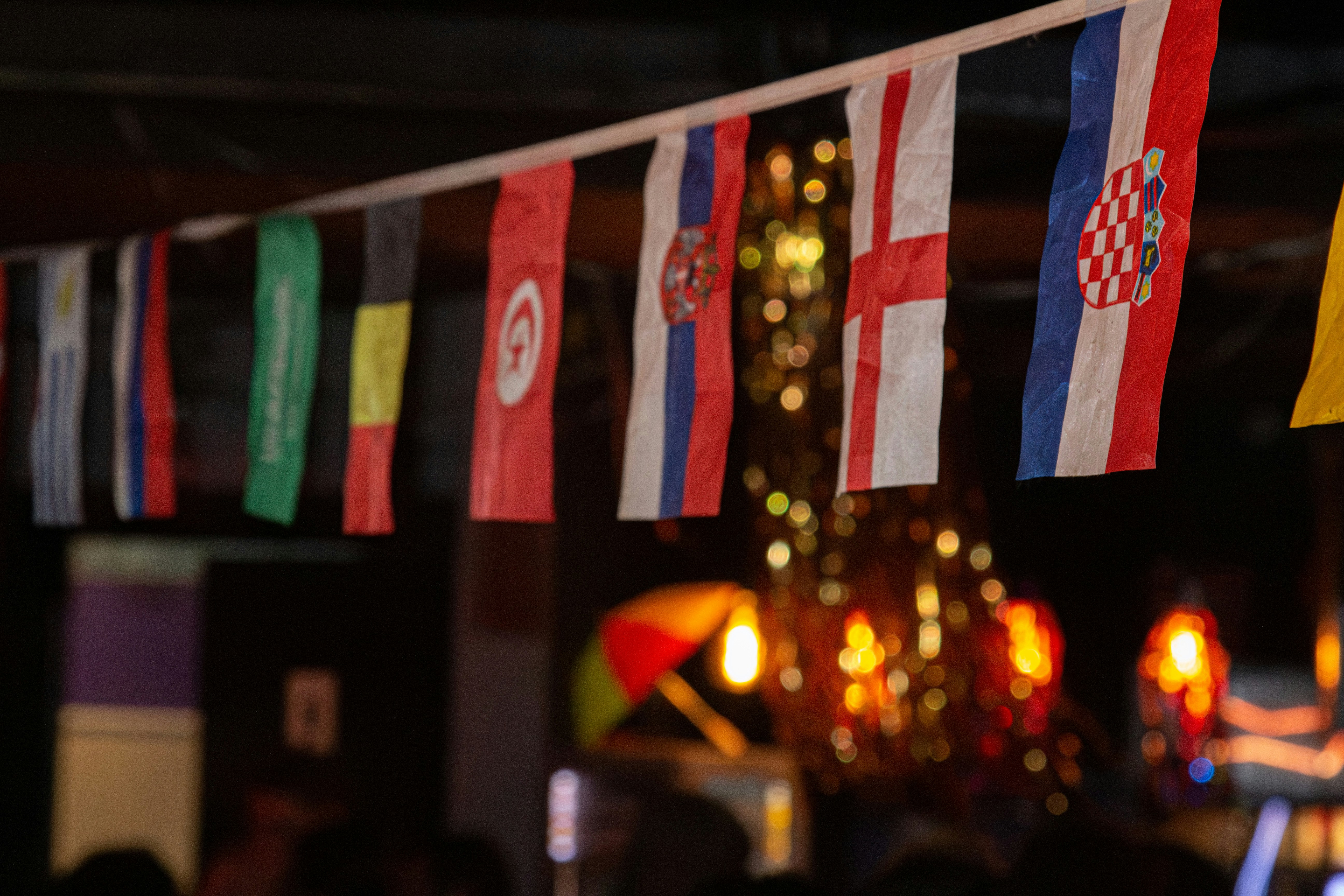 Flags Under Lantern Glow: Night Market Strings