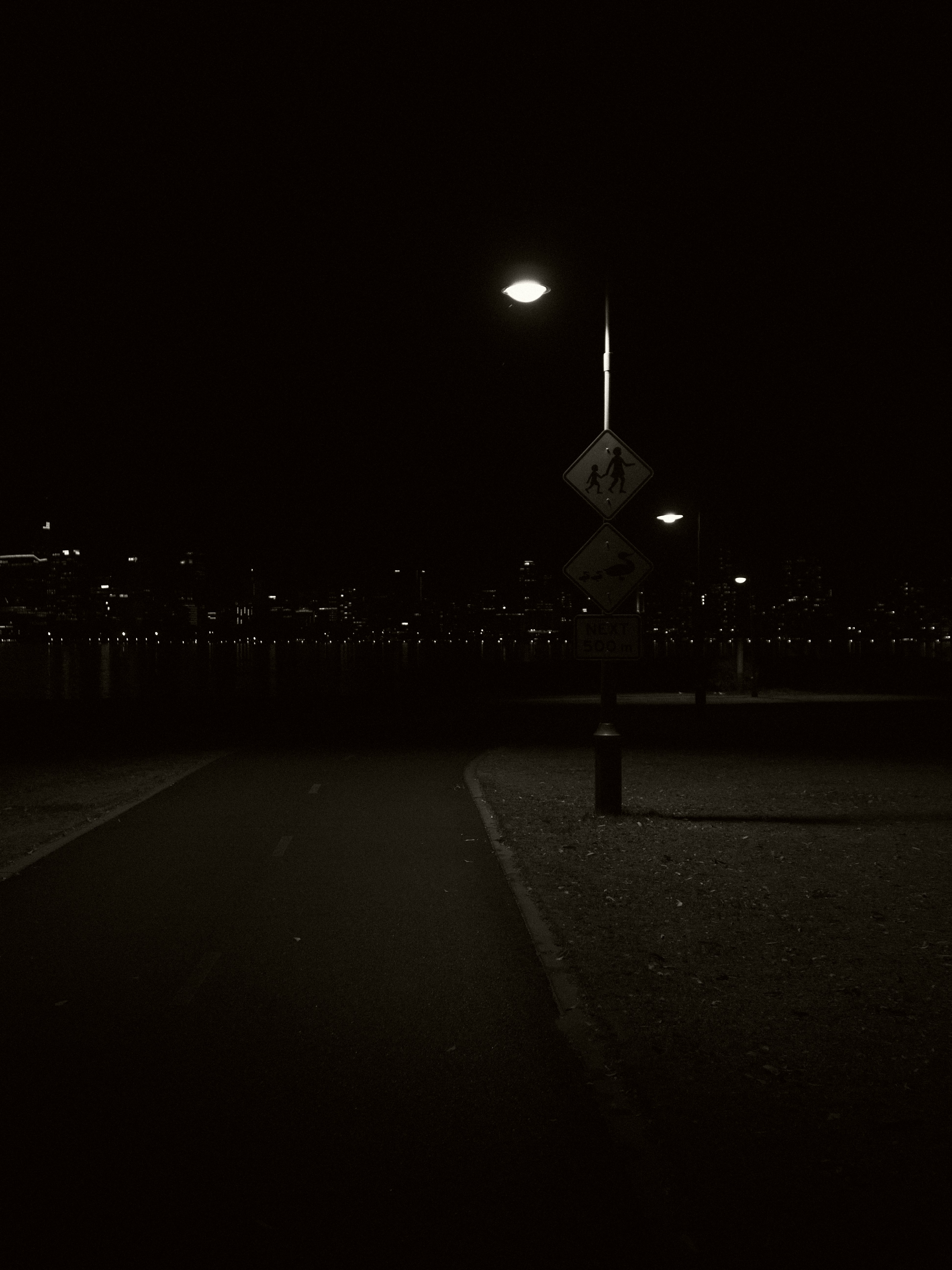 Cyclepath South Perth, at night