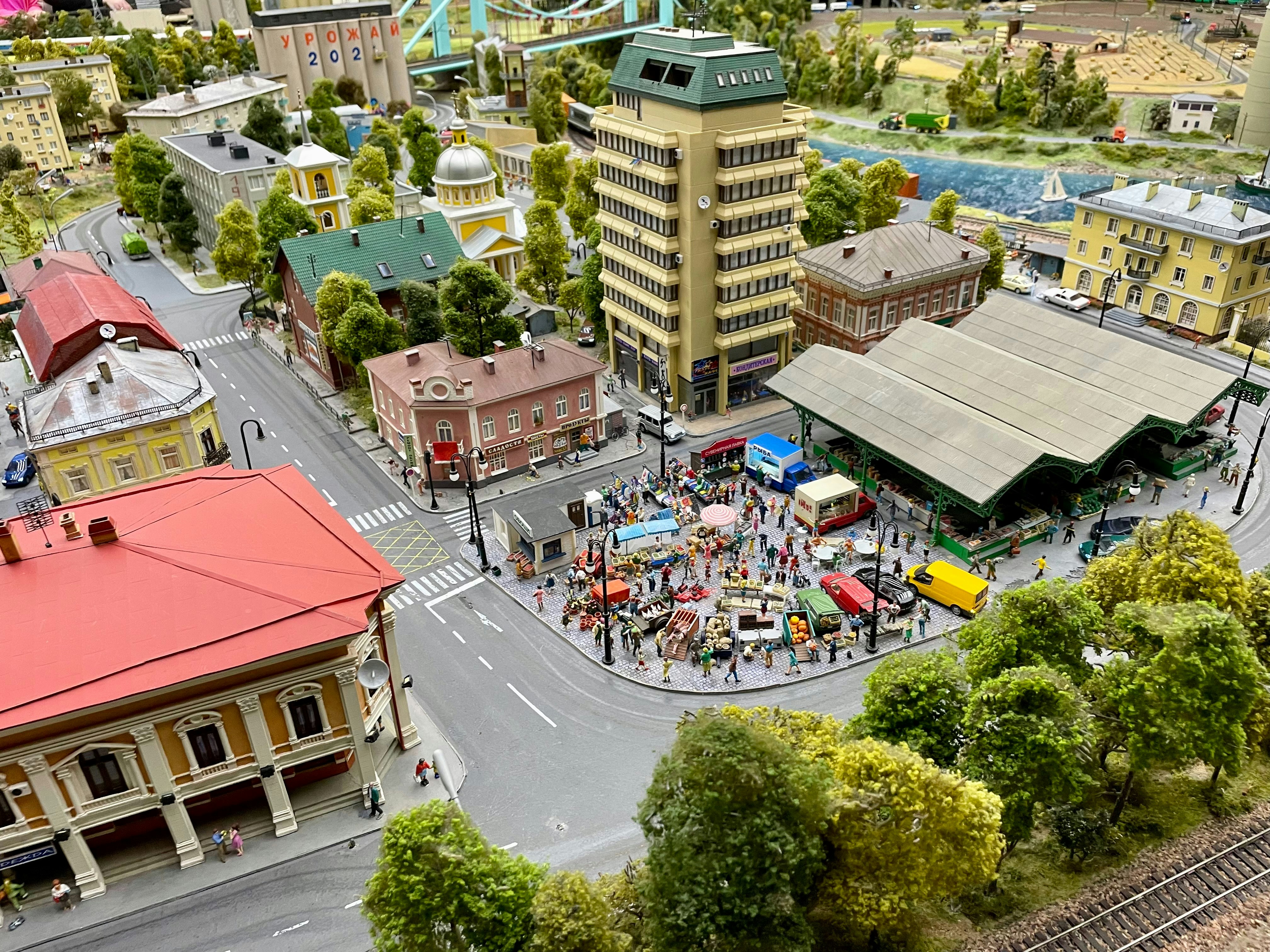 Miniature Metropolis: A Snapshot of Urban Life