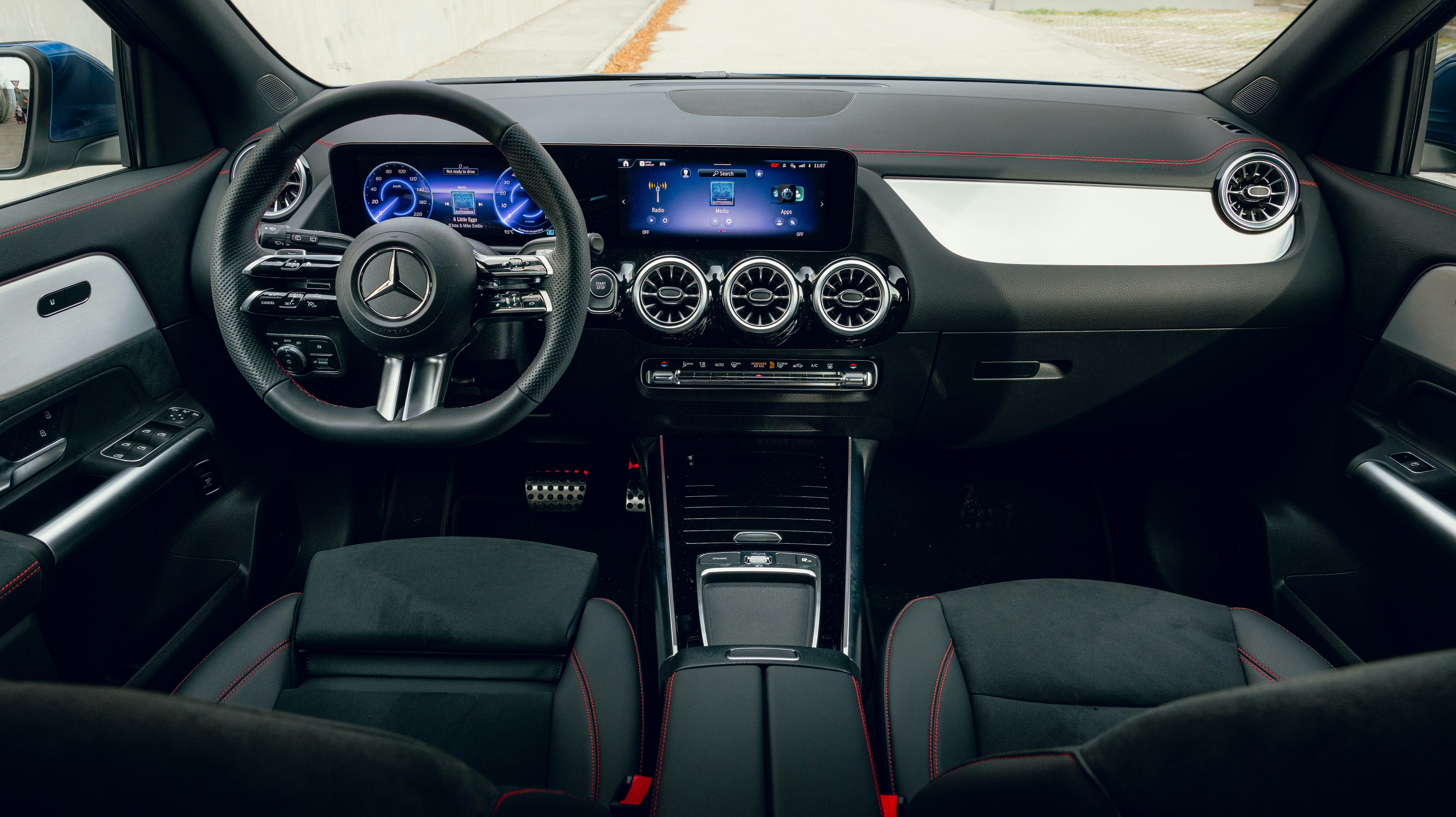 The interior of a mercedes benz benz benz benz benz benz benz benz benz ...