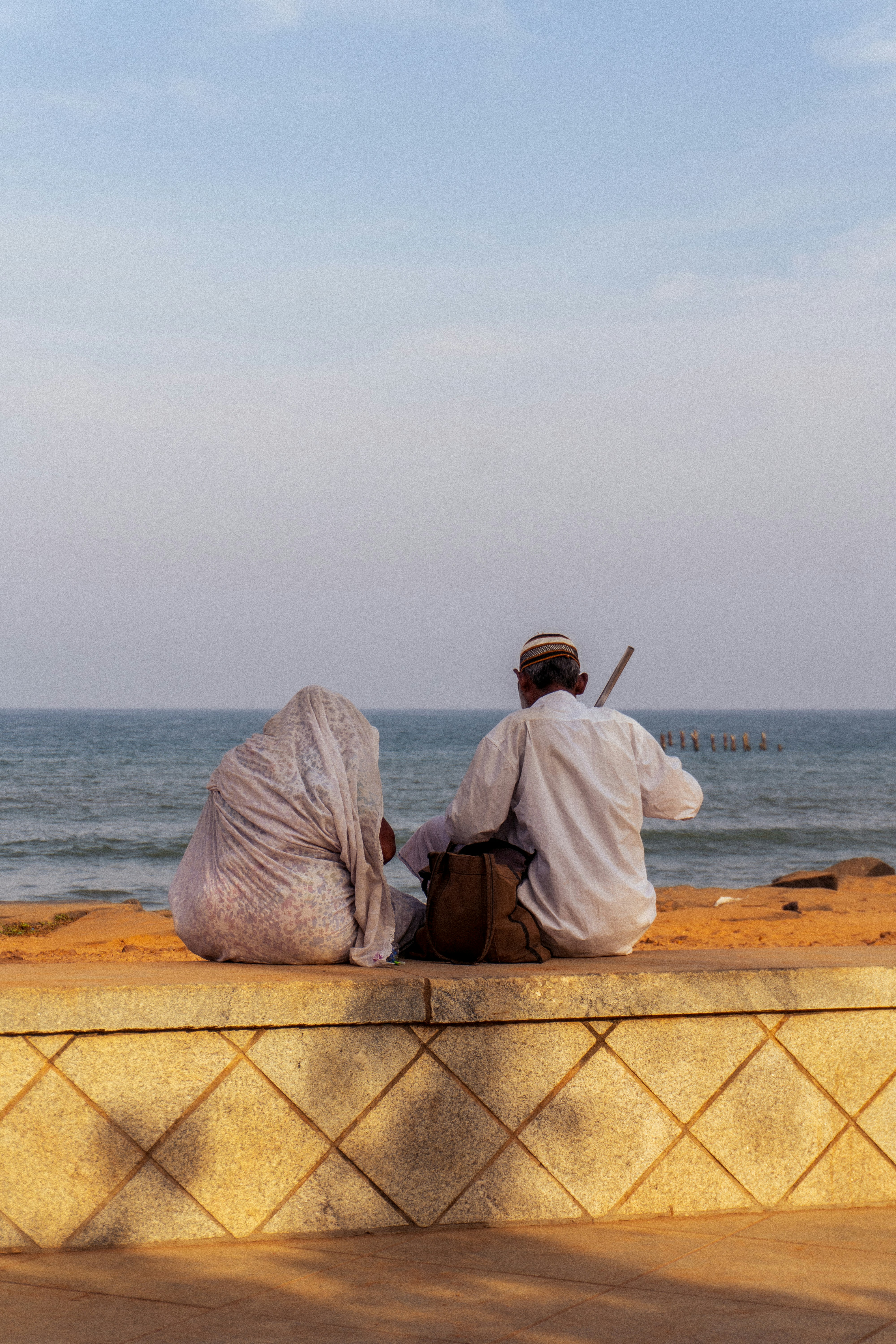 Horizon Pause: A Quiet Moment on the Seawall