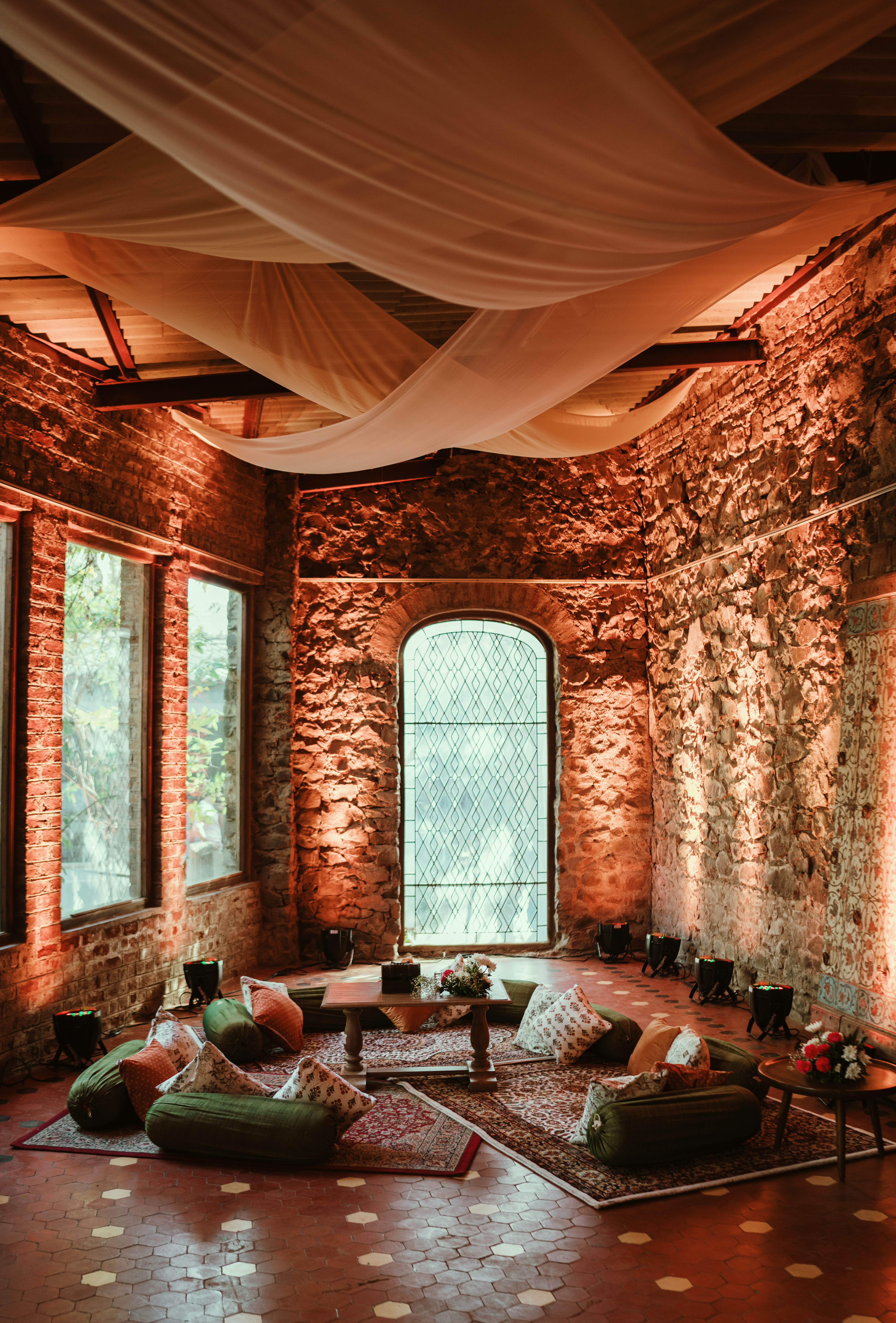 Amber Atrium Lounge: Flowing Canopies Over a Stone-Walled Refuge