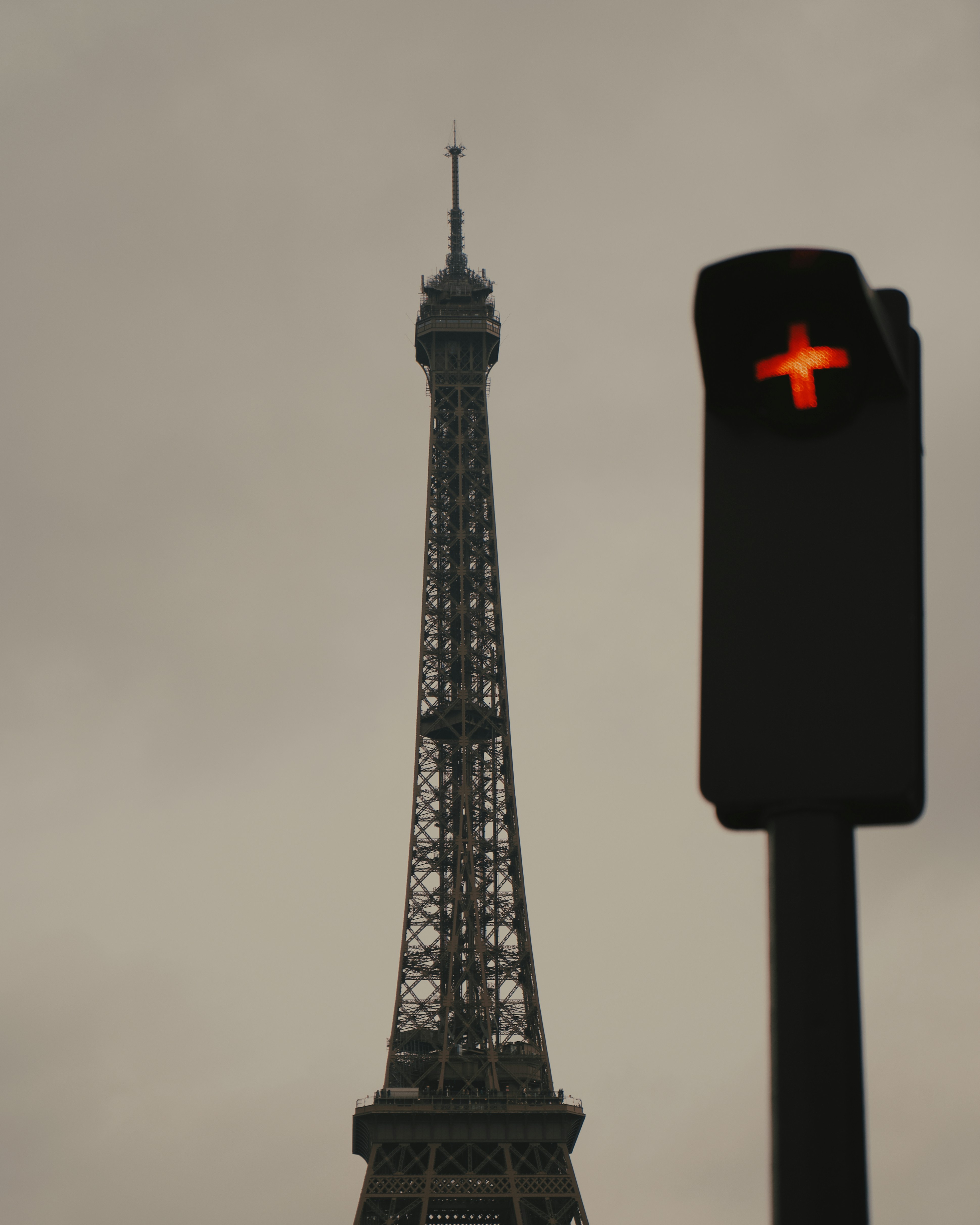 A traffic light in front of the eiffel tower photo – Free Tower Image ...