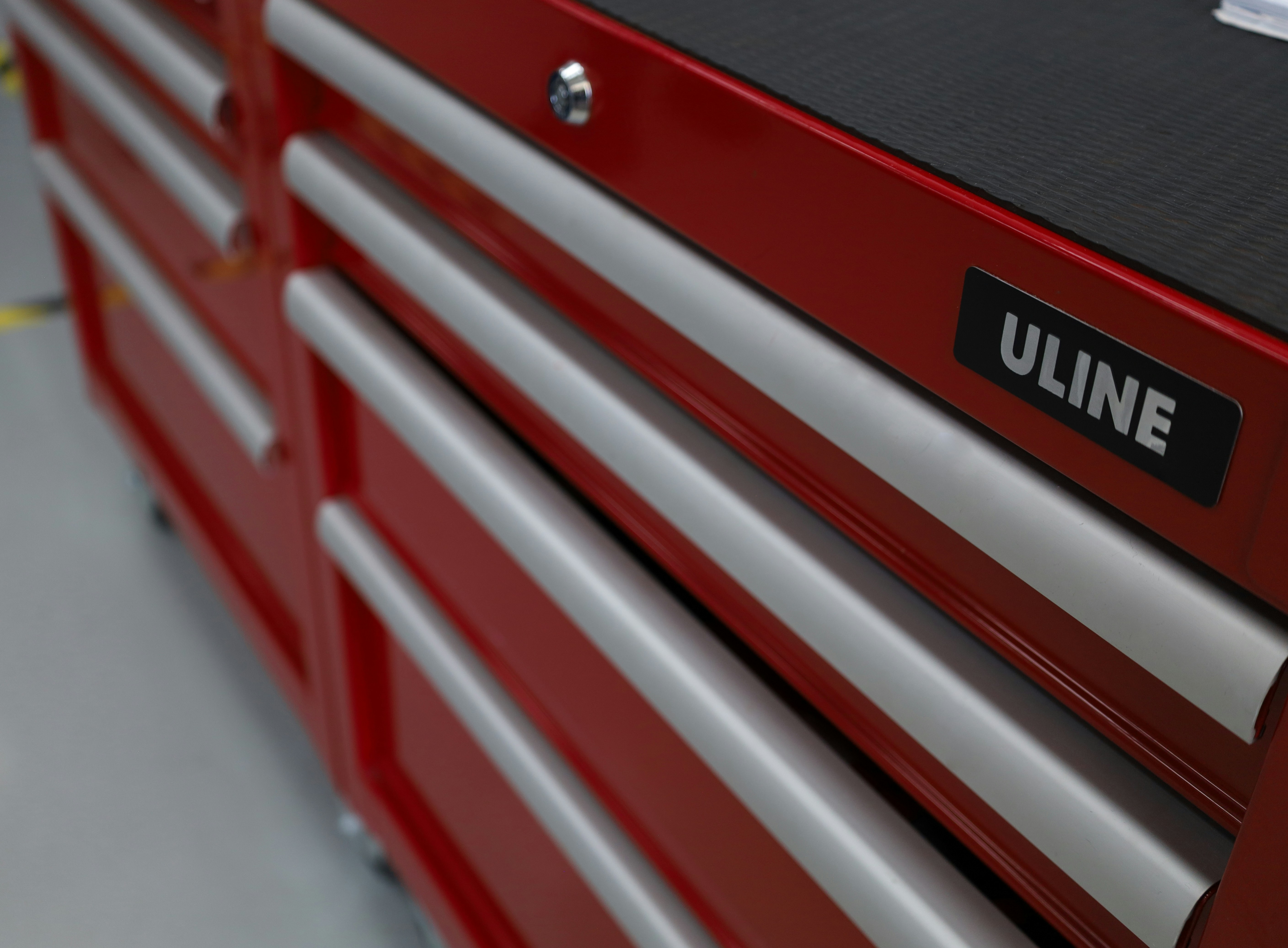 A close up of a red tool box photo – Free Taller Image on Unsplash