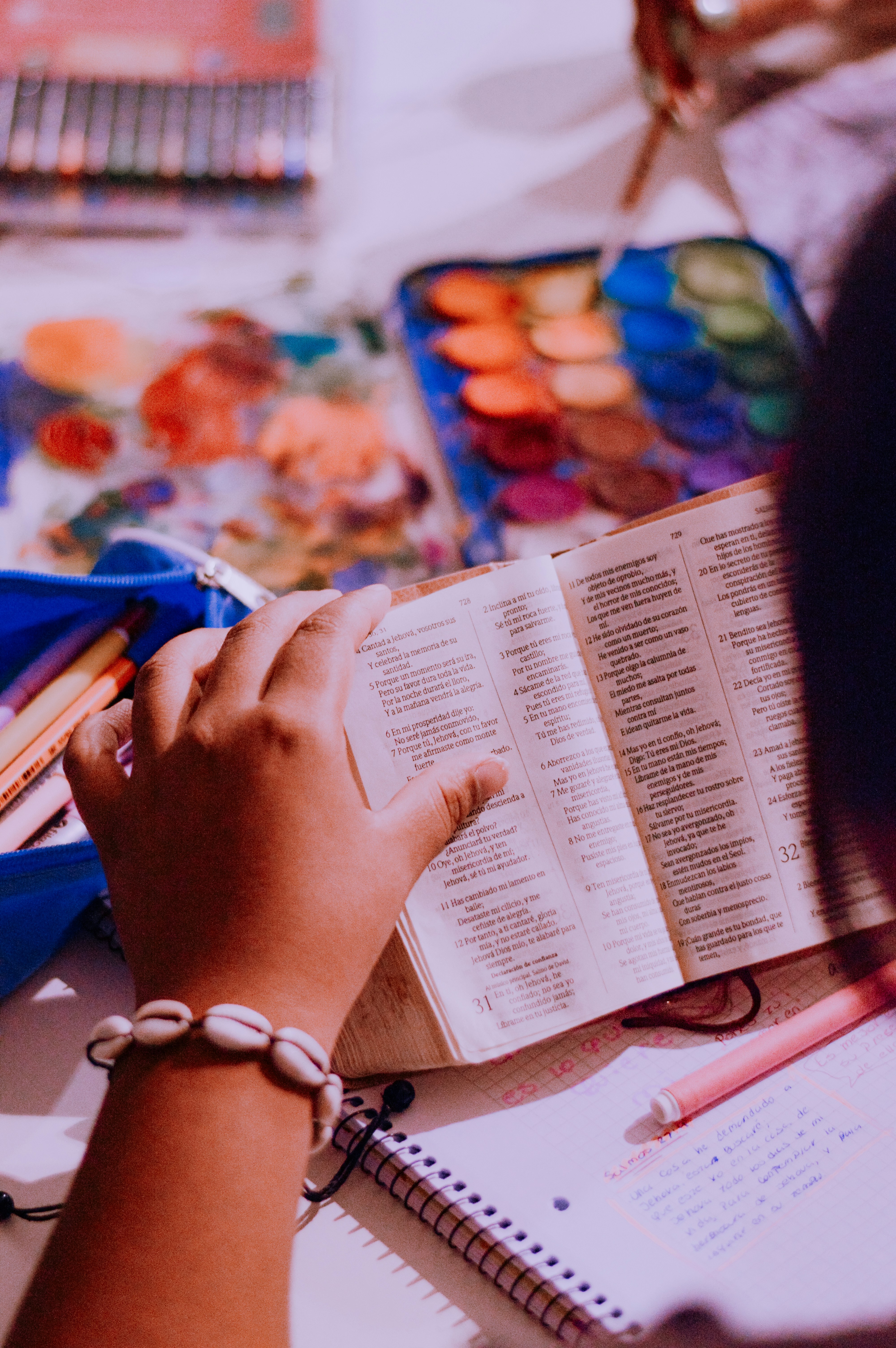 Between Pages and Pigments: A Quiet Desk of Study and Color