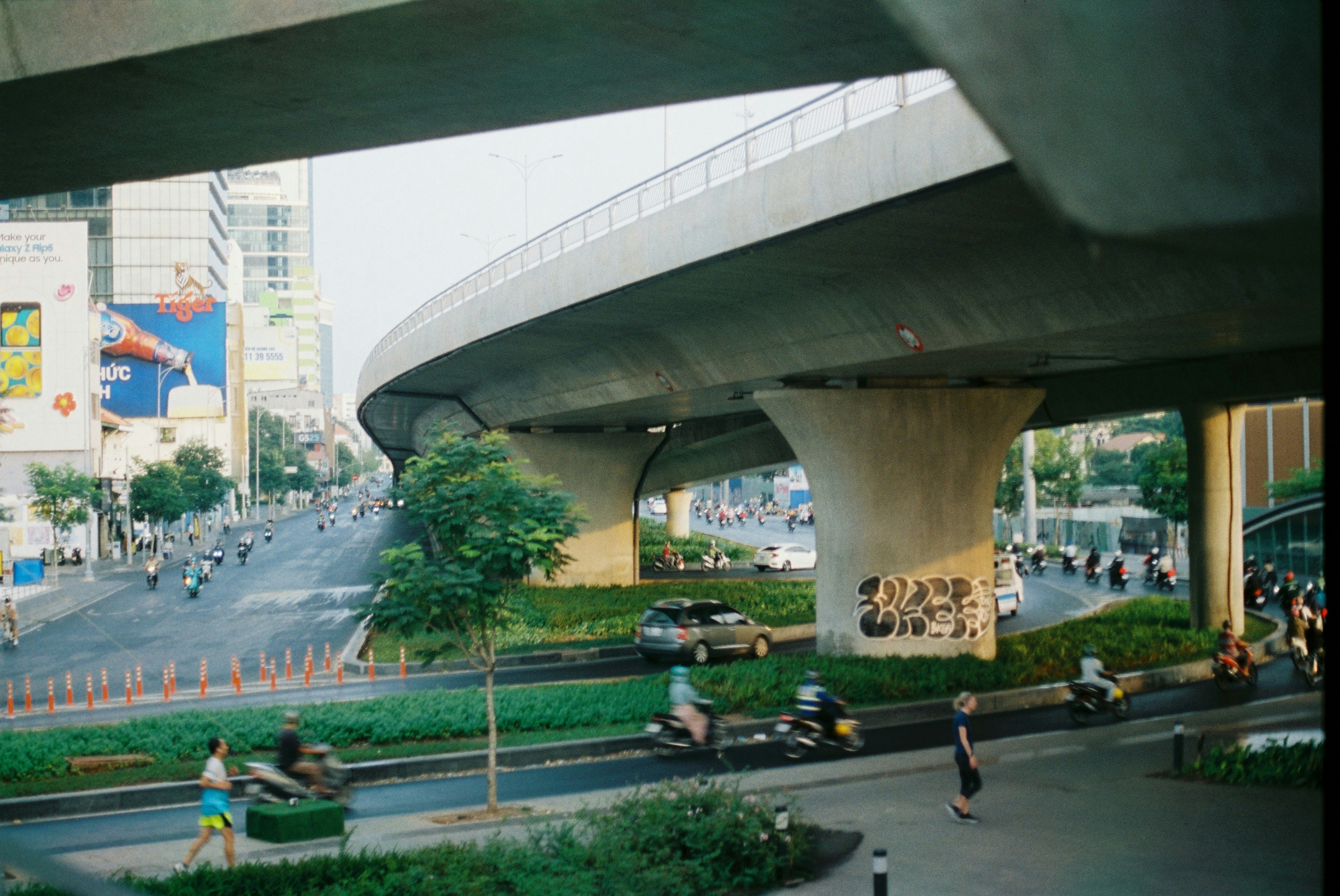 Photo by bovin wook with Fujifilm SP-3000