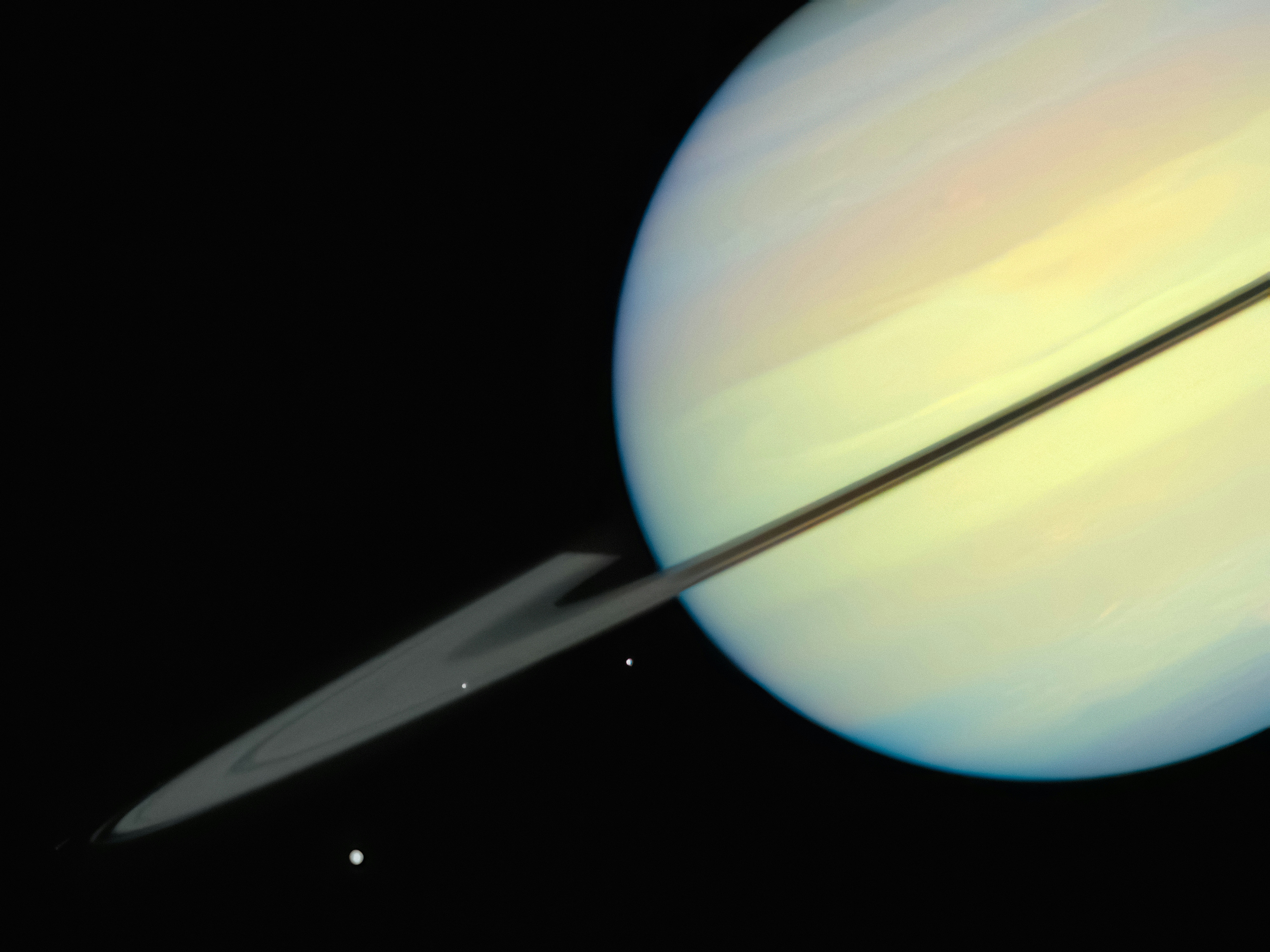 An image of saturn taken from space with a telescope photo – Free Outer ...