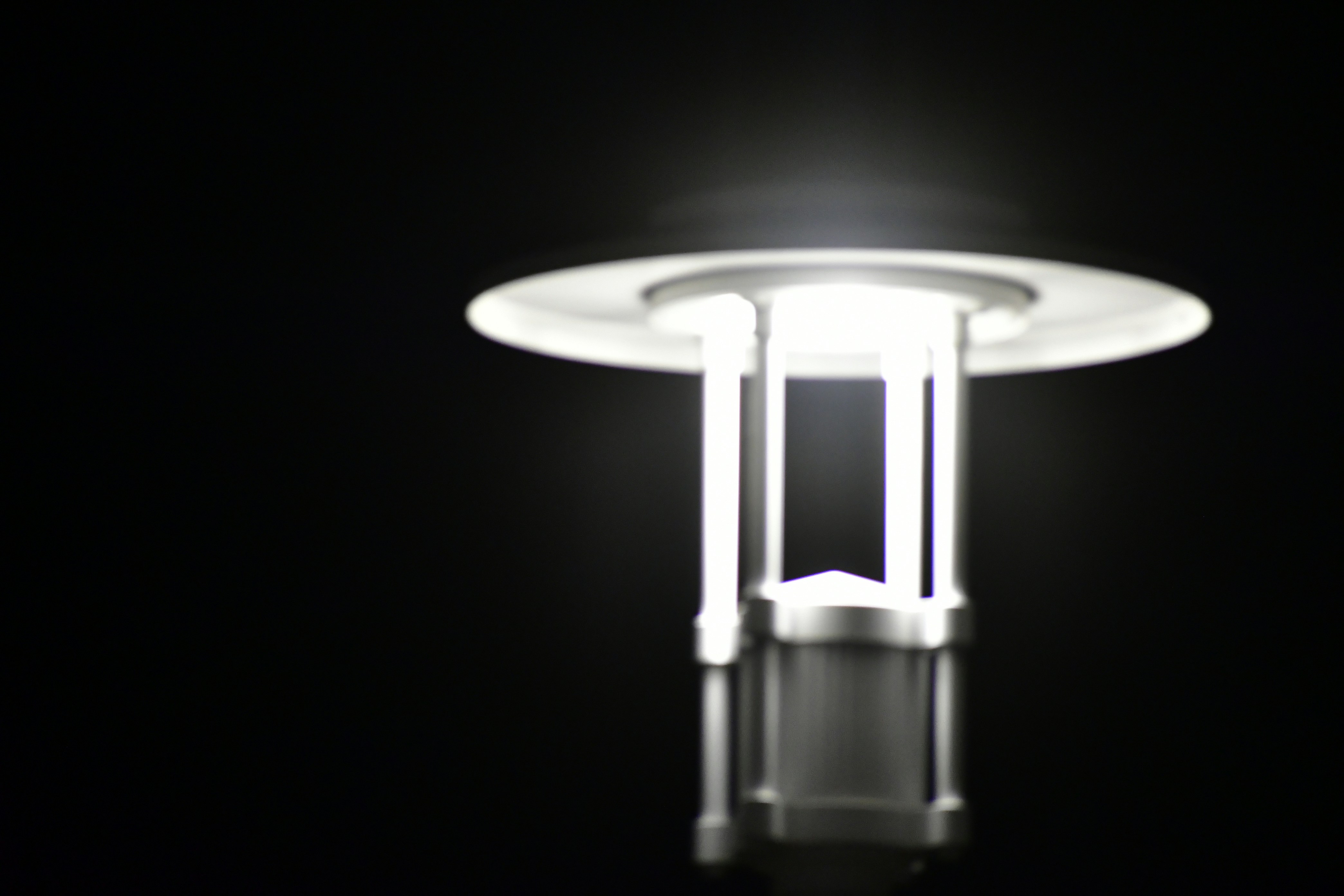 Blurred Halo: The Quiet Glow of a Tiny Lamp