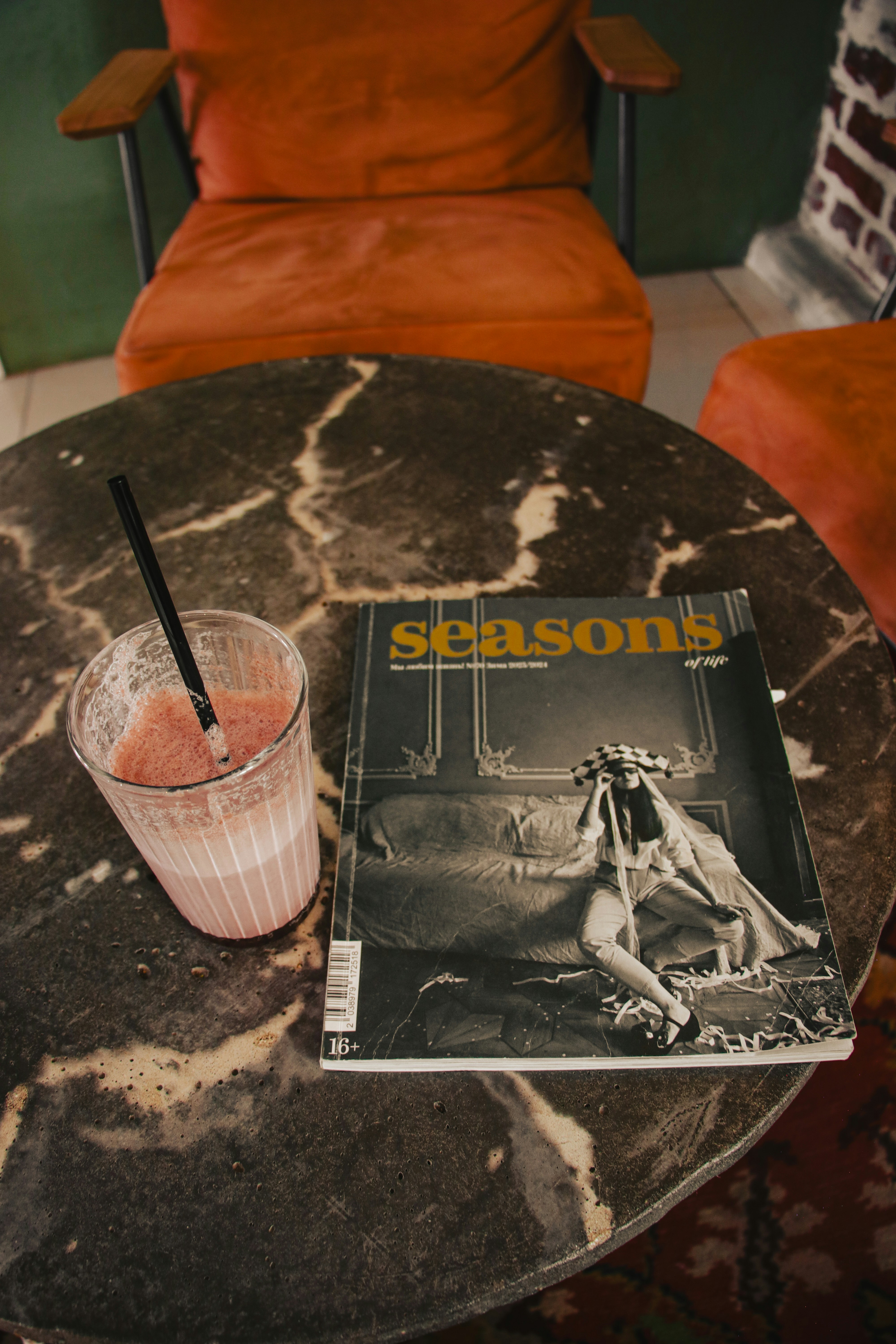 Seasons on Marble: A Quiet Café Moment