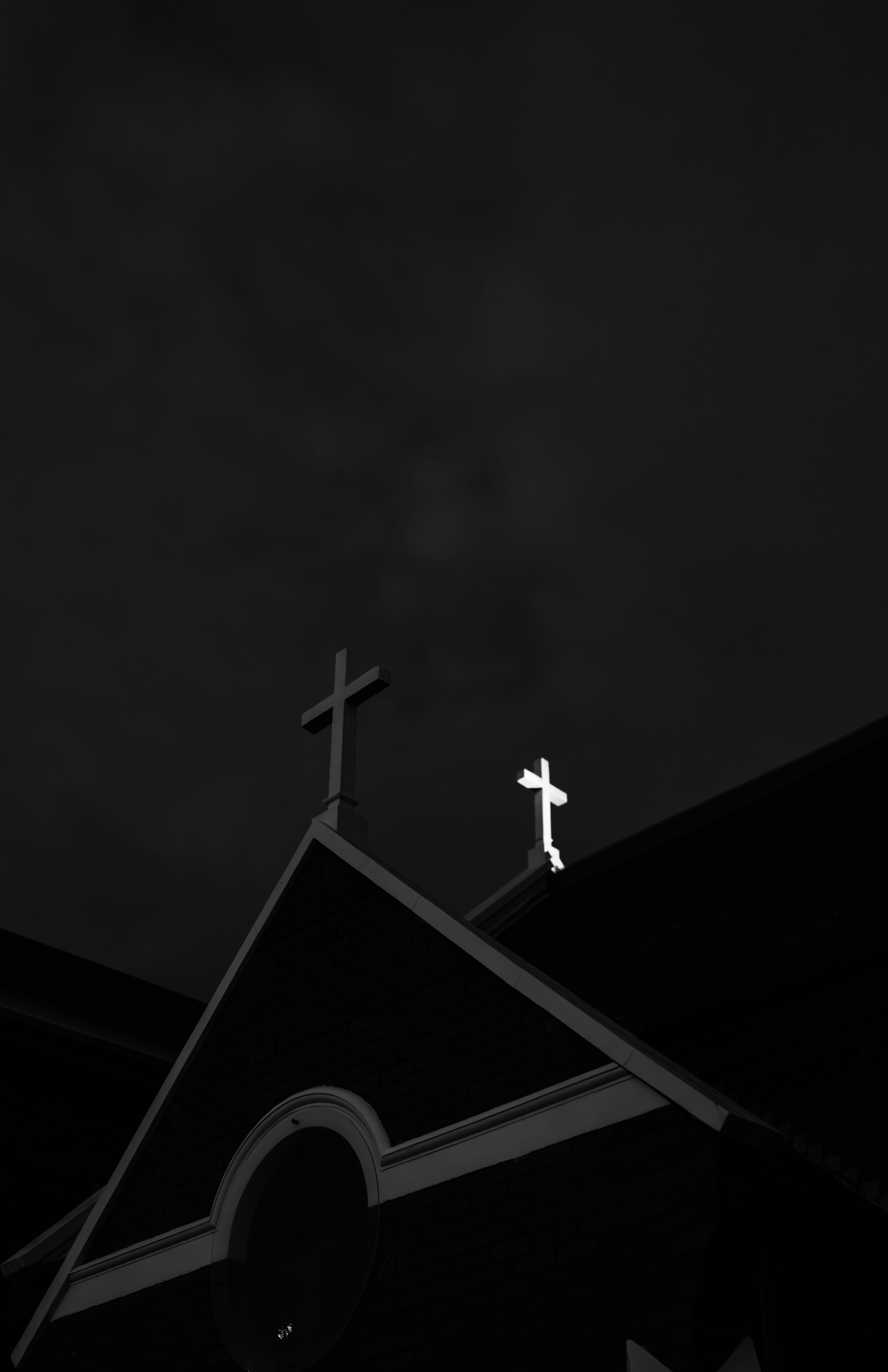 White Cross on the Church Ridge: A Night of Quiet Contrast