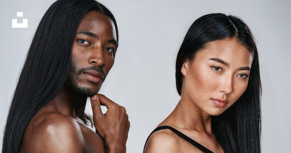Ai는 함께 포즈를 취한 두 모델의 사진을 생성했습니다 사진 Unsplash의 무료 함께 이미지
