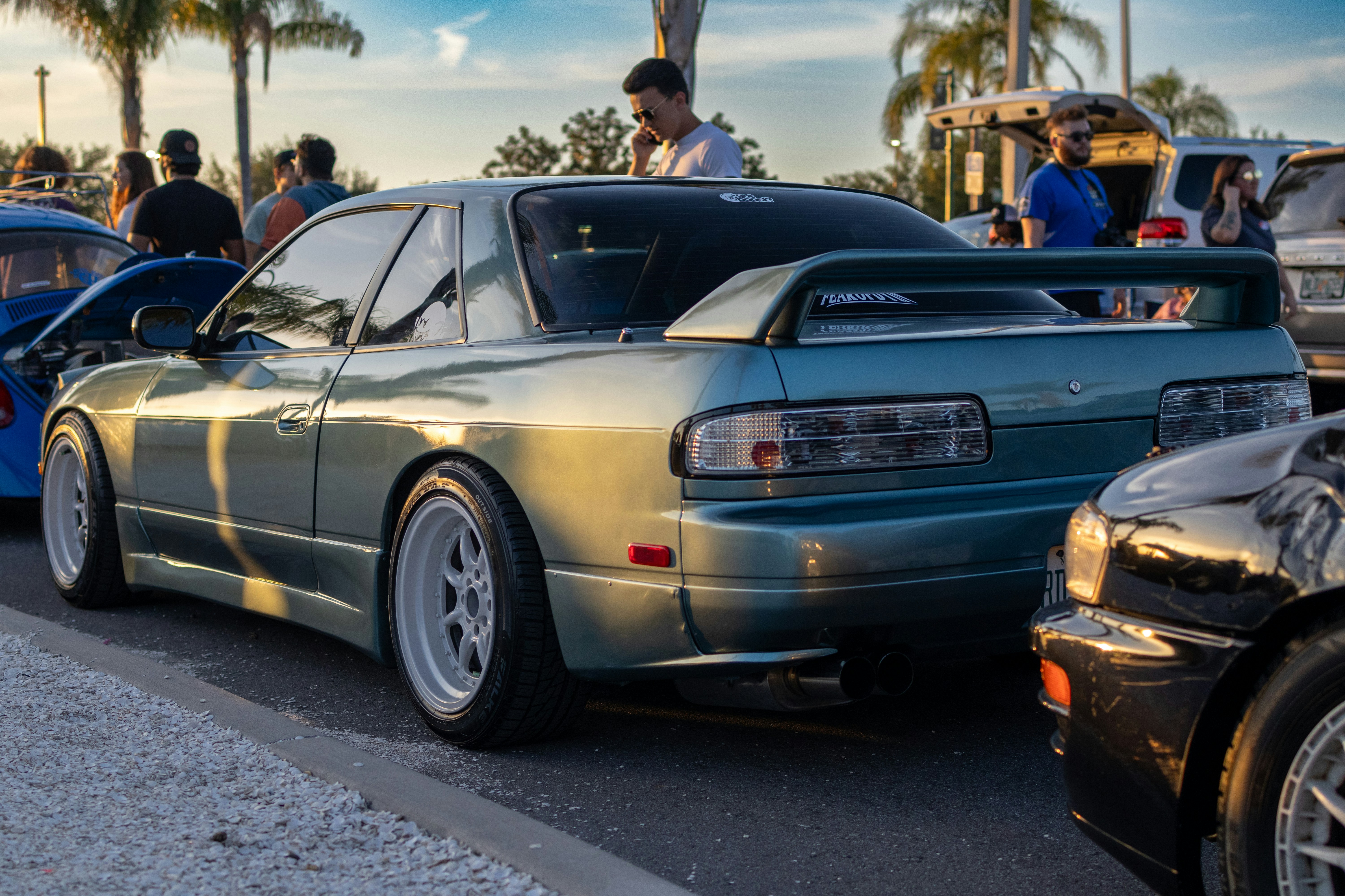 A group of cars parked next to each other photo – Free Provisions cars ...