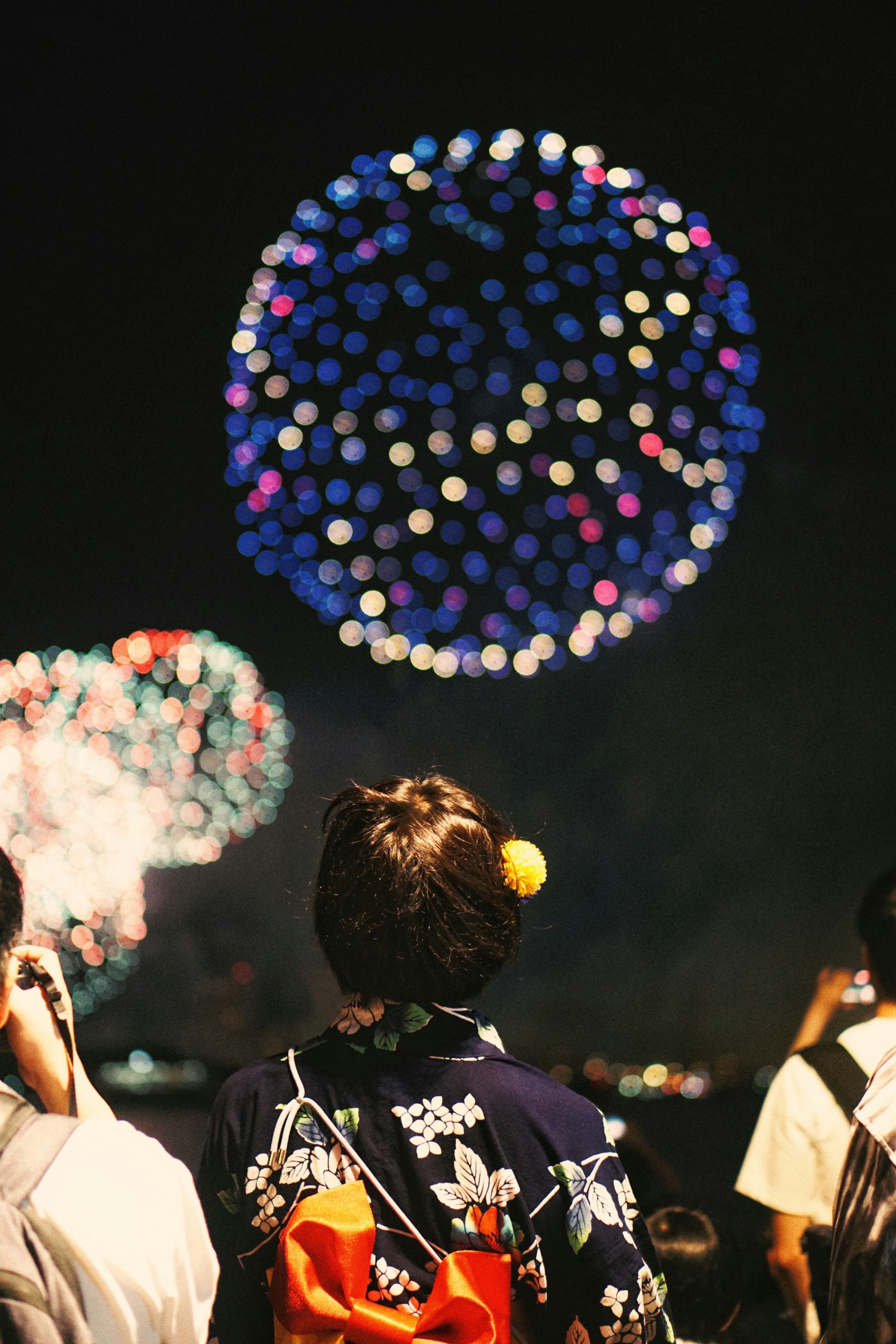 Blue Orb Fireworks Over a Floral Yukata Night