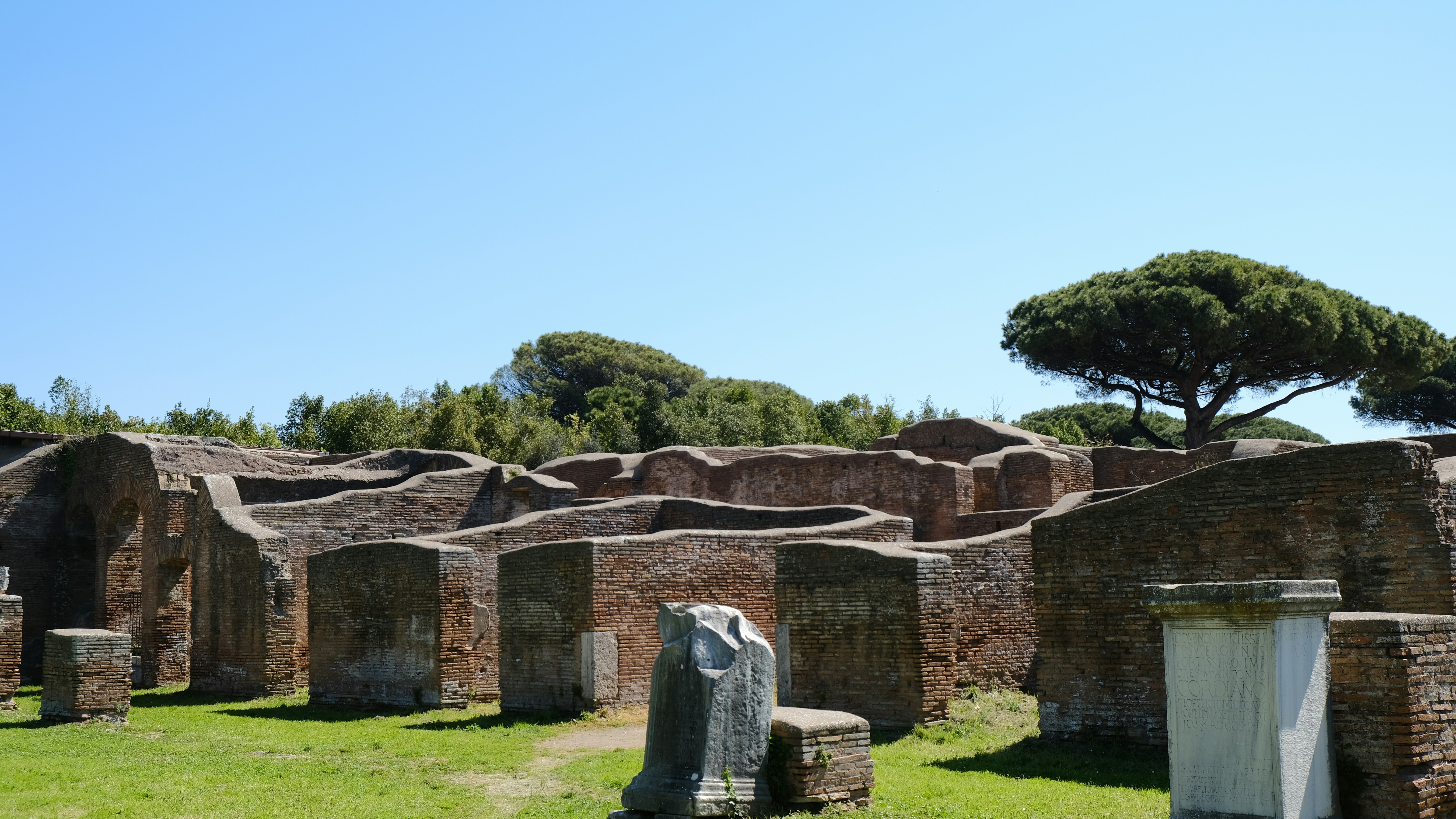 Ruins in the Sun-kissed Plain