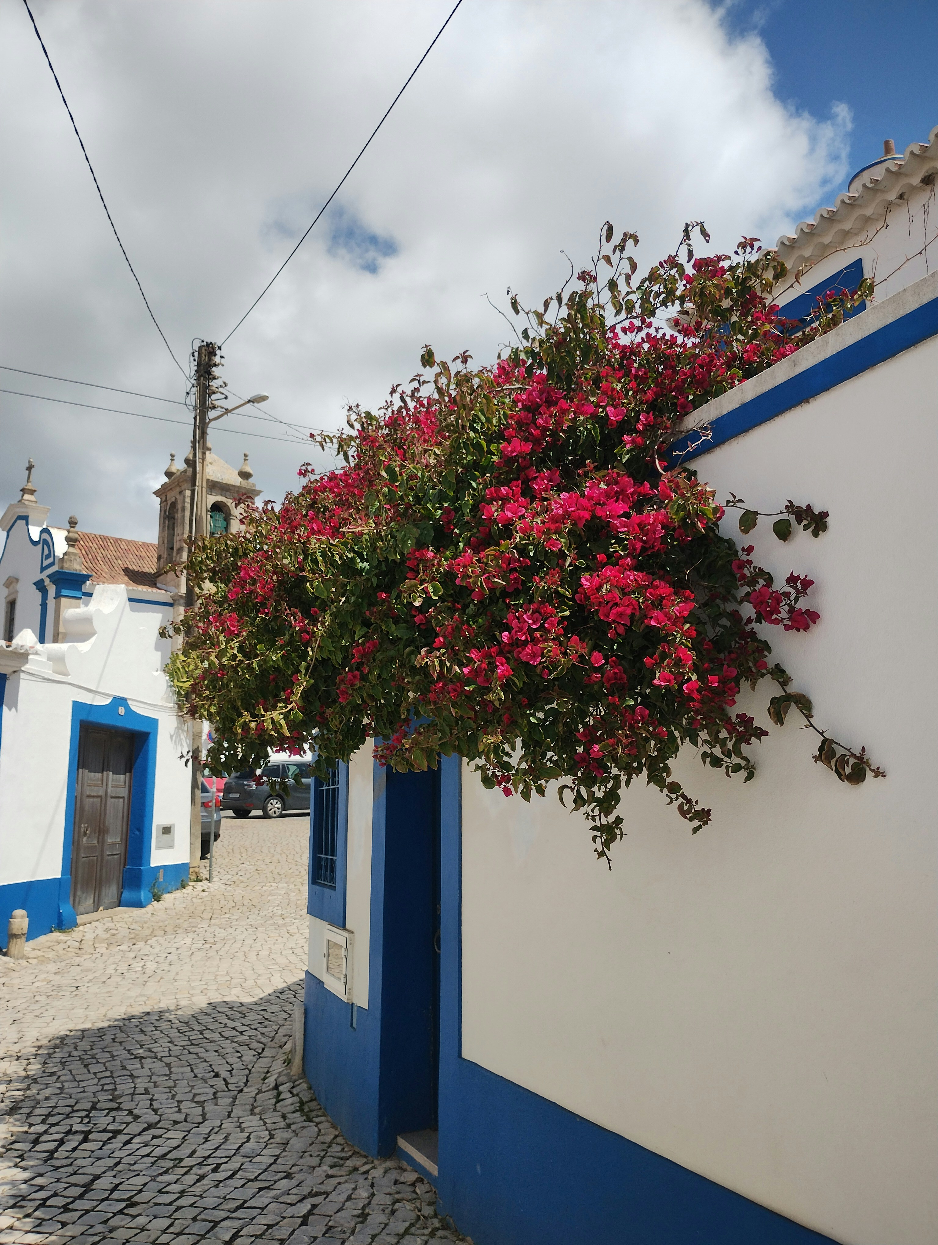 Photo by Sarah Wüst with Motorola G62