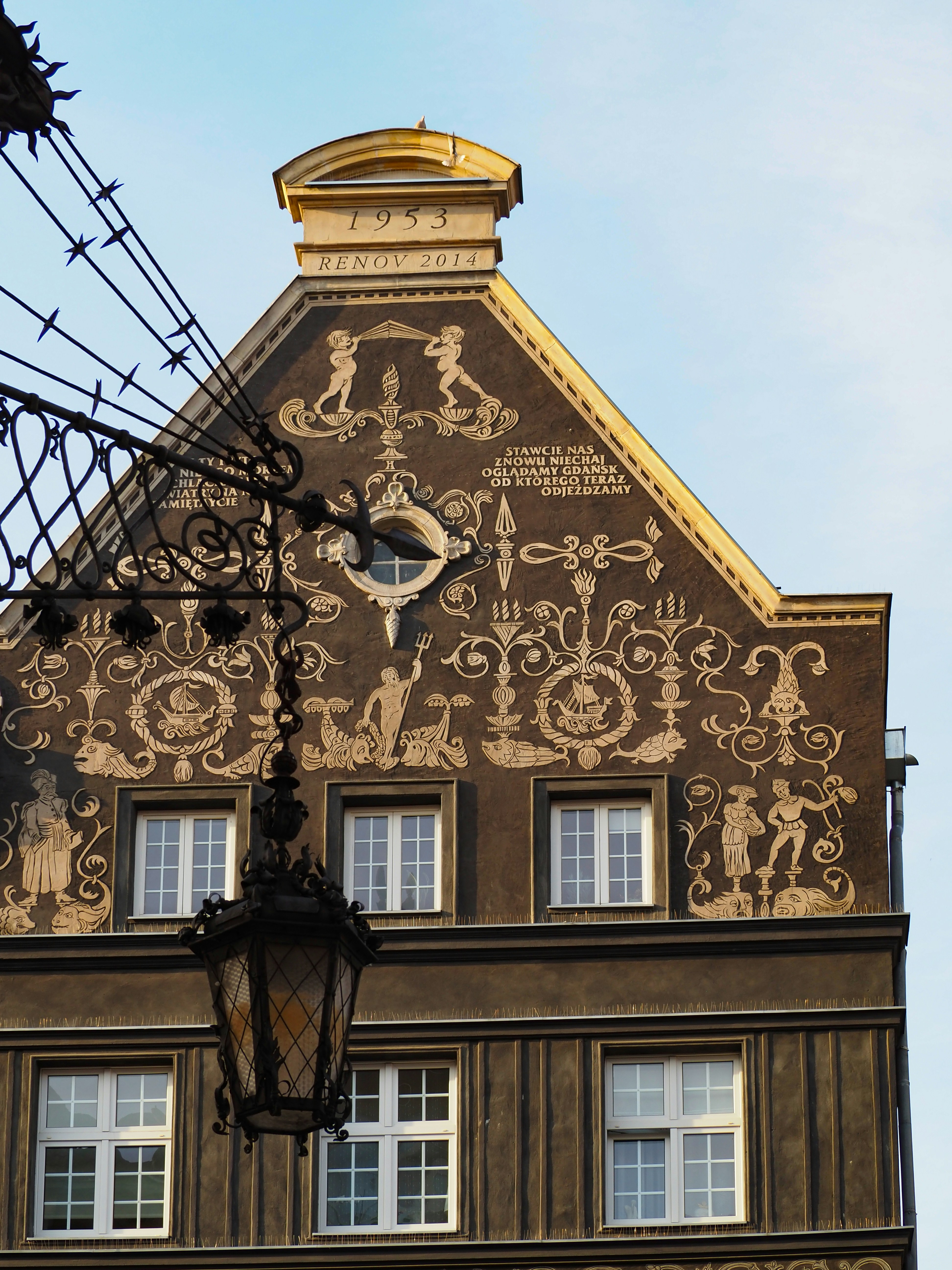 Ornate Facade Chronicle: A Street-Gable with Murals