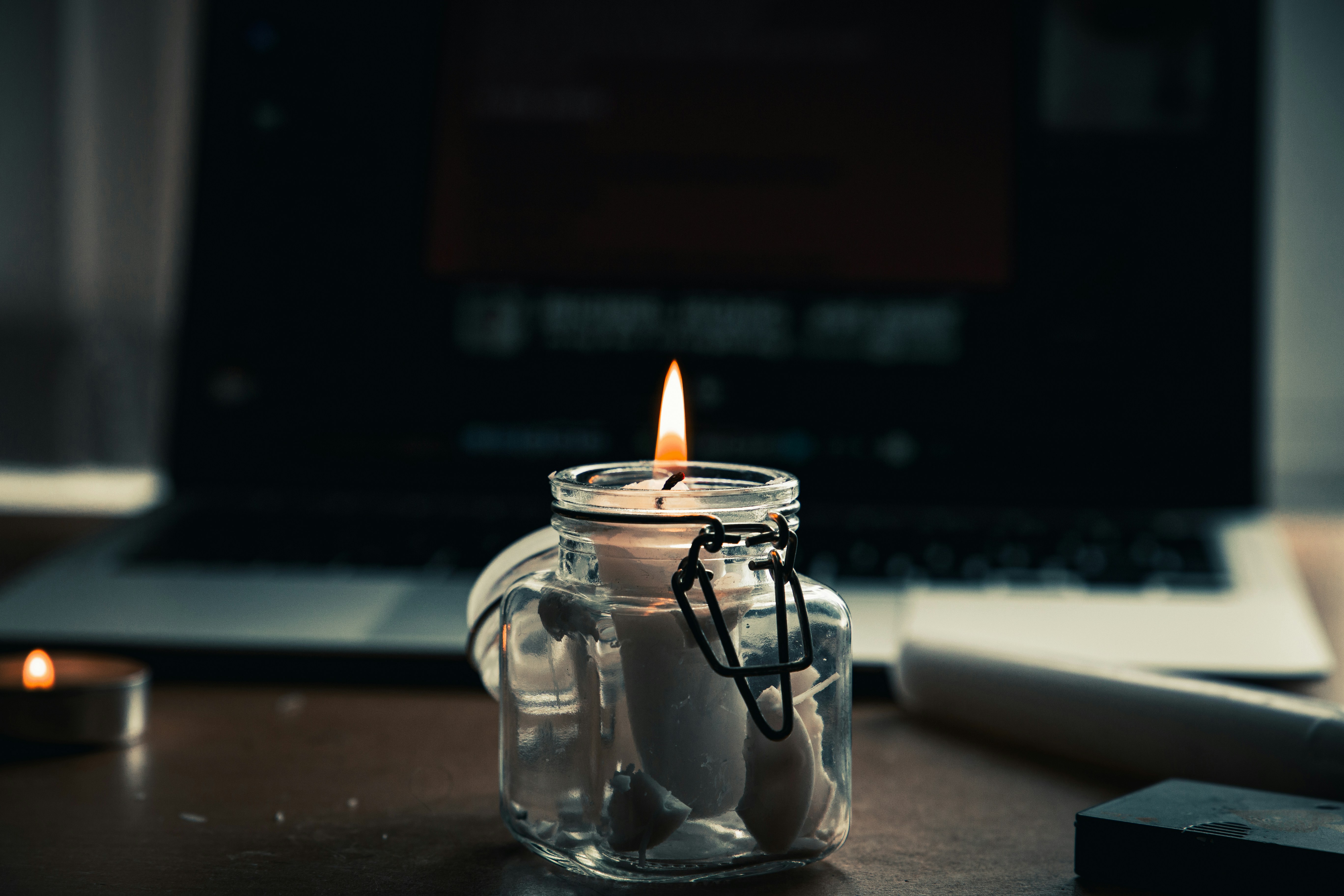 A Quiet Flame in the Glass: Minimal Desk Candle Portrait