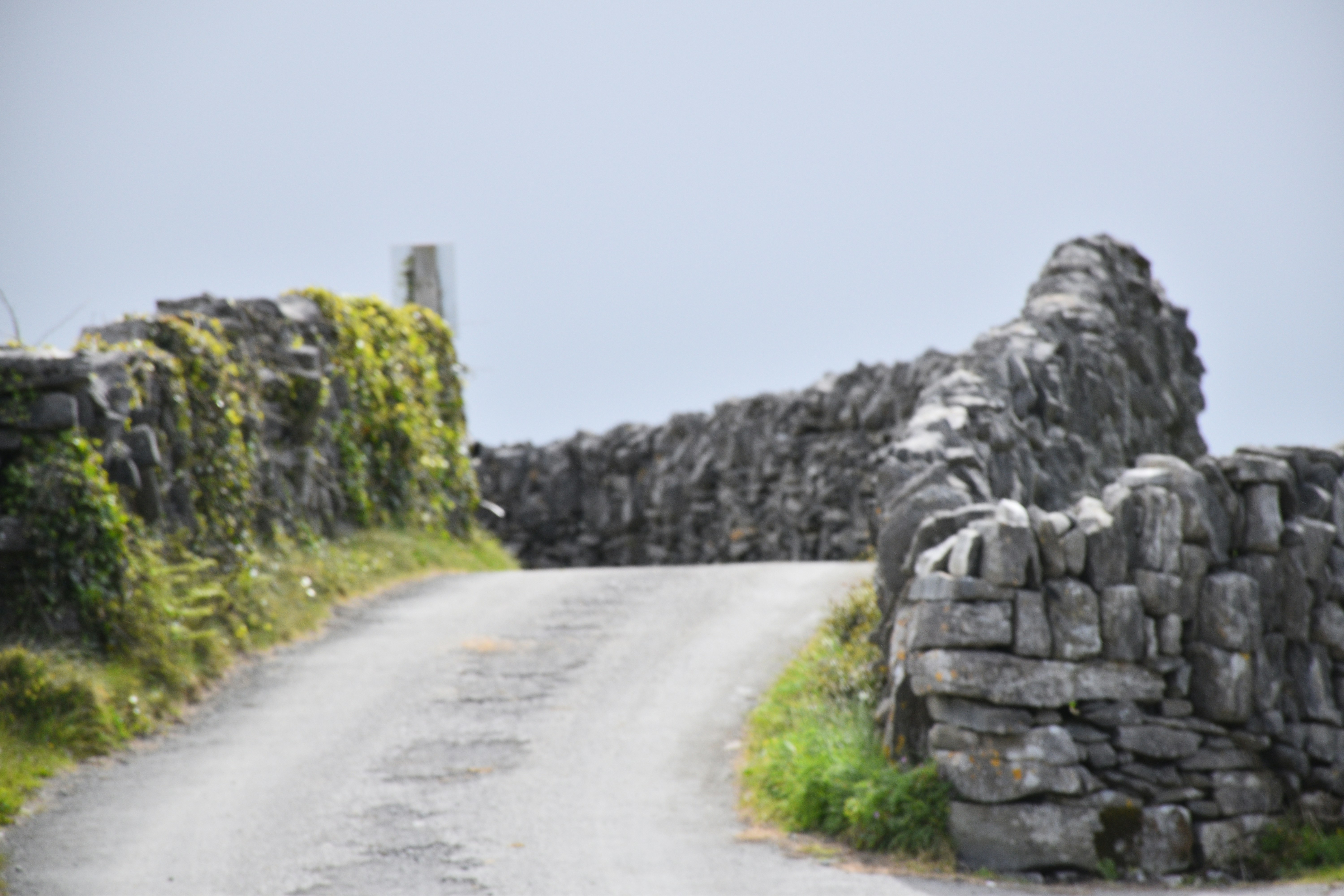 Steam-stone Lane: A Quiet Climb Between Moorland Walls