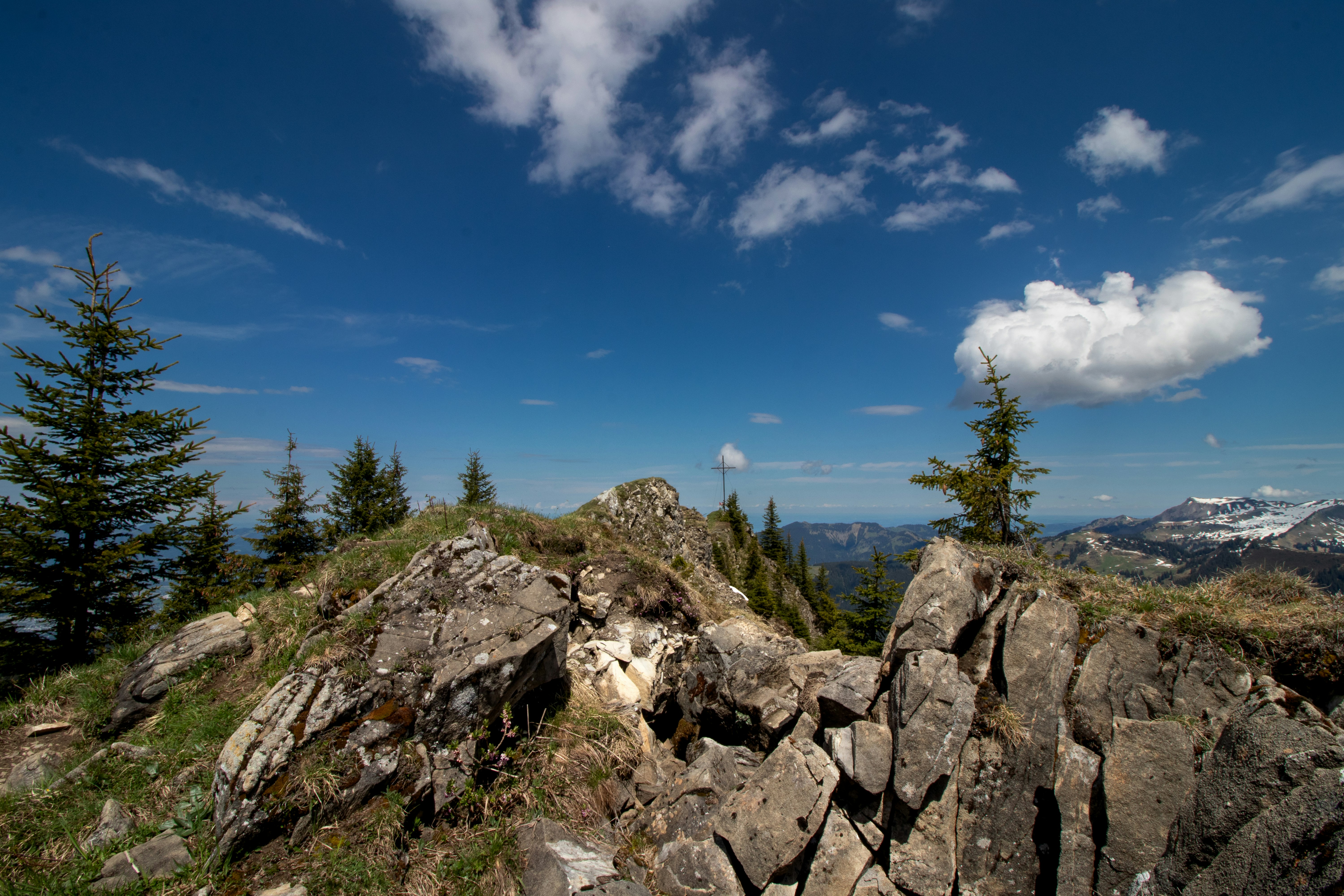 Granite Crown on the Alpine Edge Beneath a Crystalline Sky