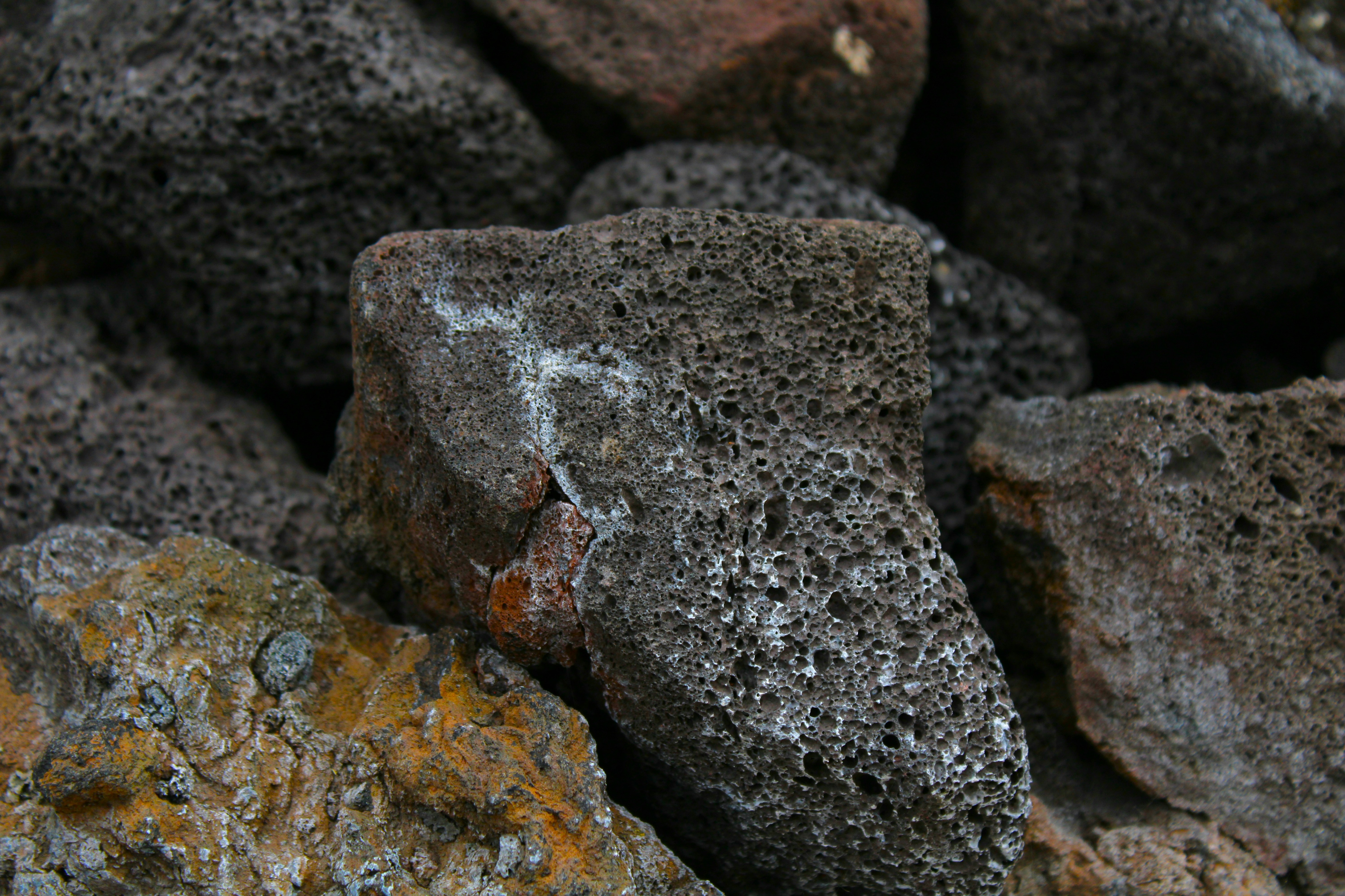 A close up of a bunch of rocks photo – Free Rock Image on Unsplash