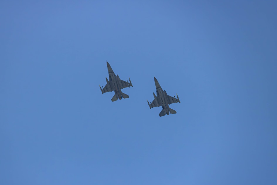 In-Depth Analysis of the F 16 Engine: Pratt & Whitney F100-PW-220 and ...