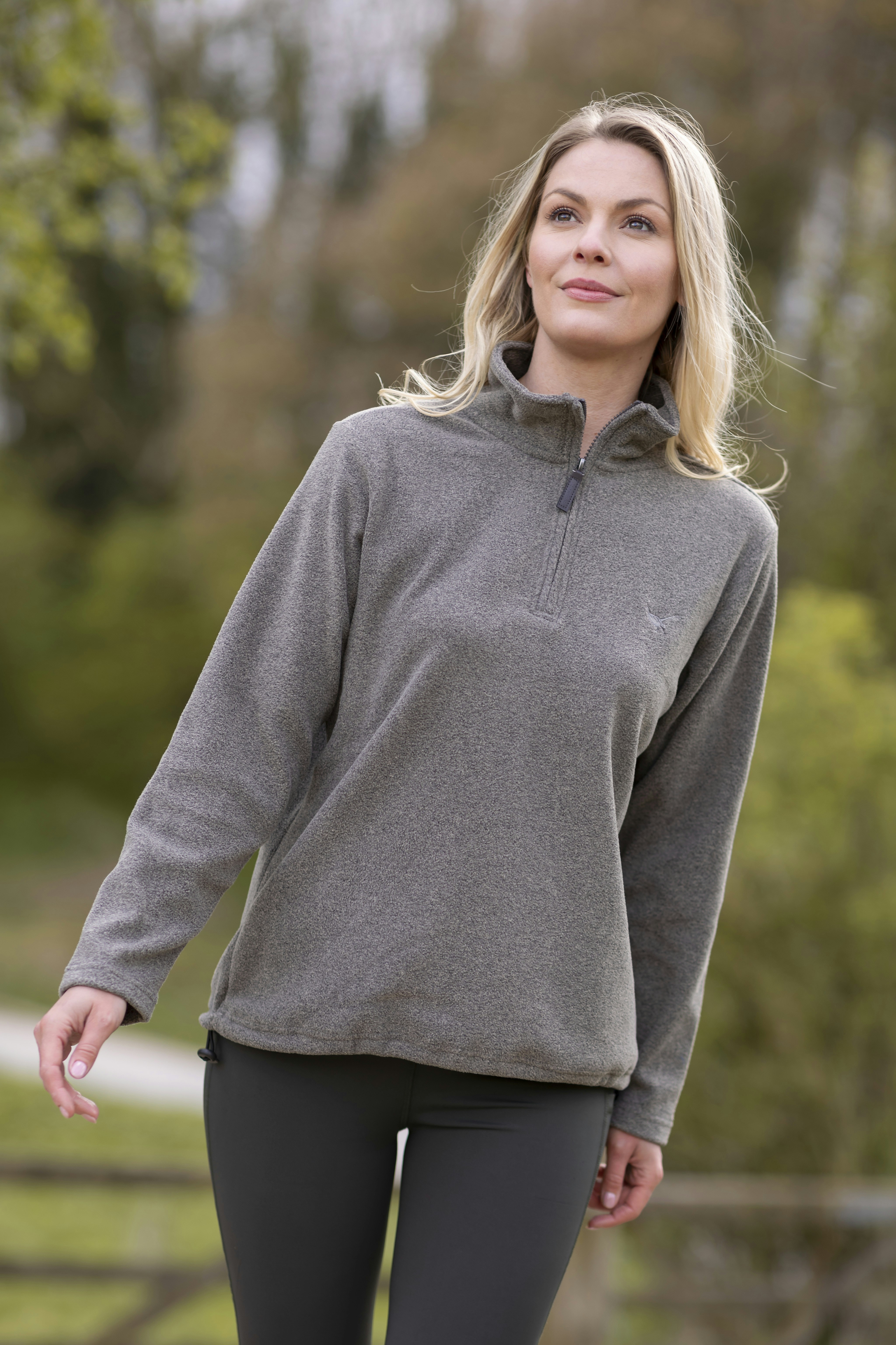 A woman standing in front of a wooden fence photo – Free Ladies ...