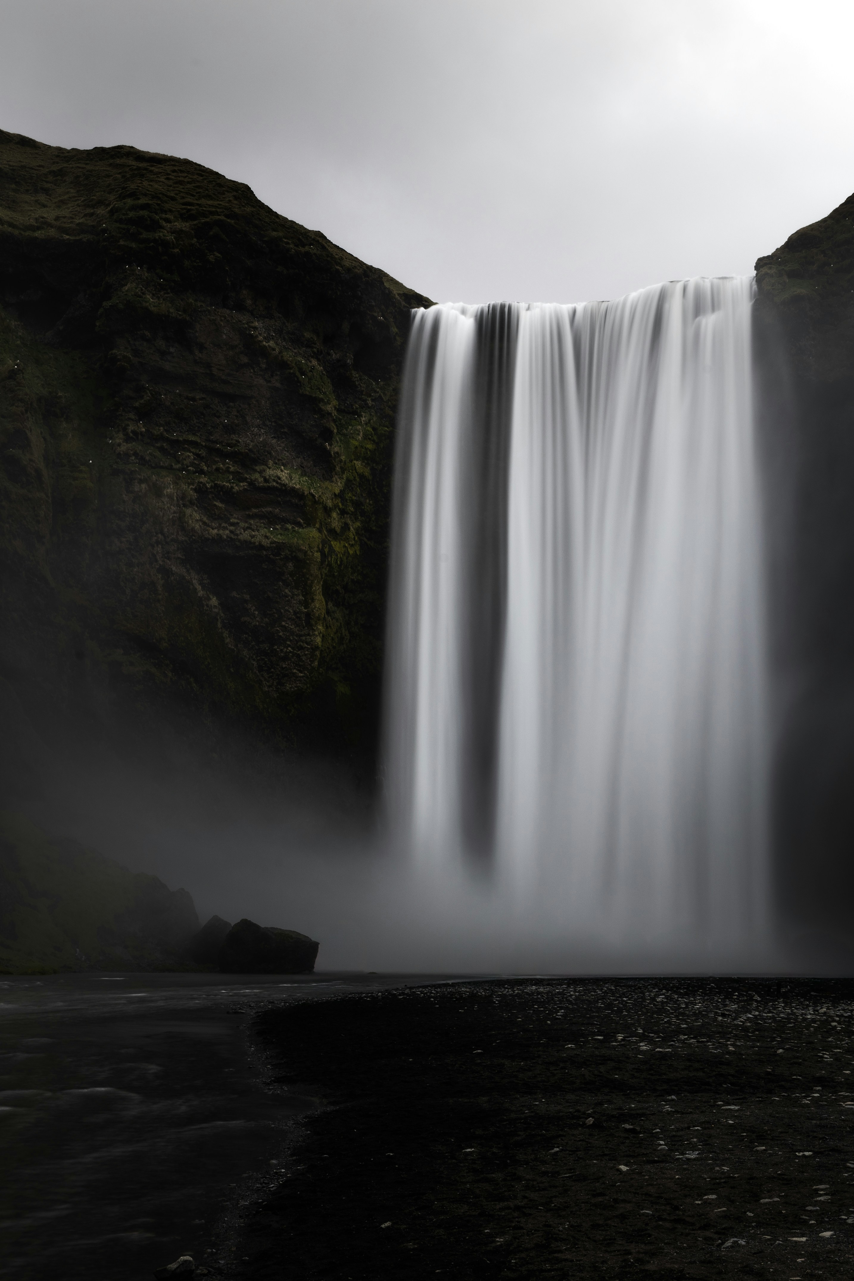 A very tall waterfall with lots of water photo – Free Waterfall Image ...