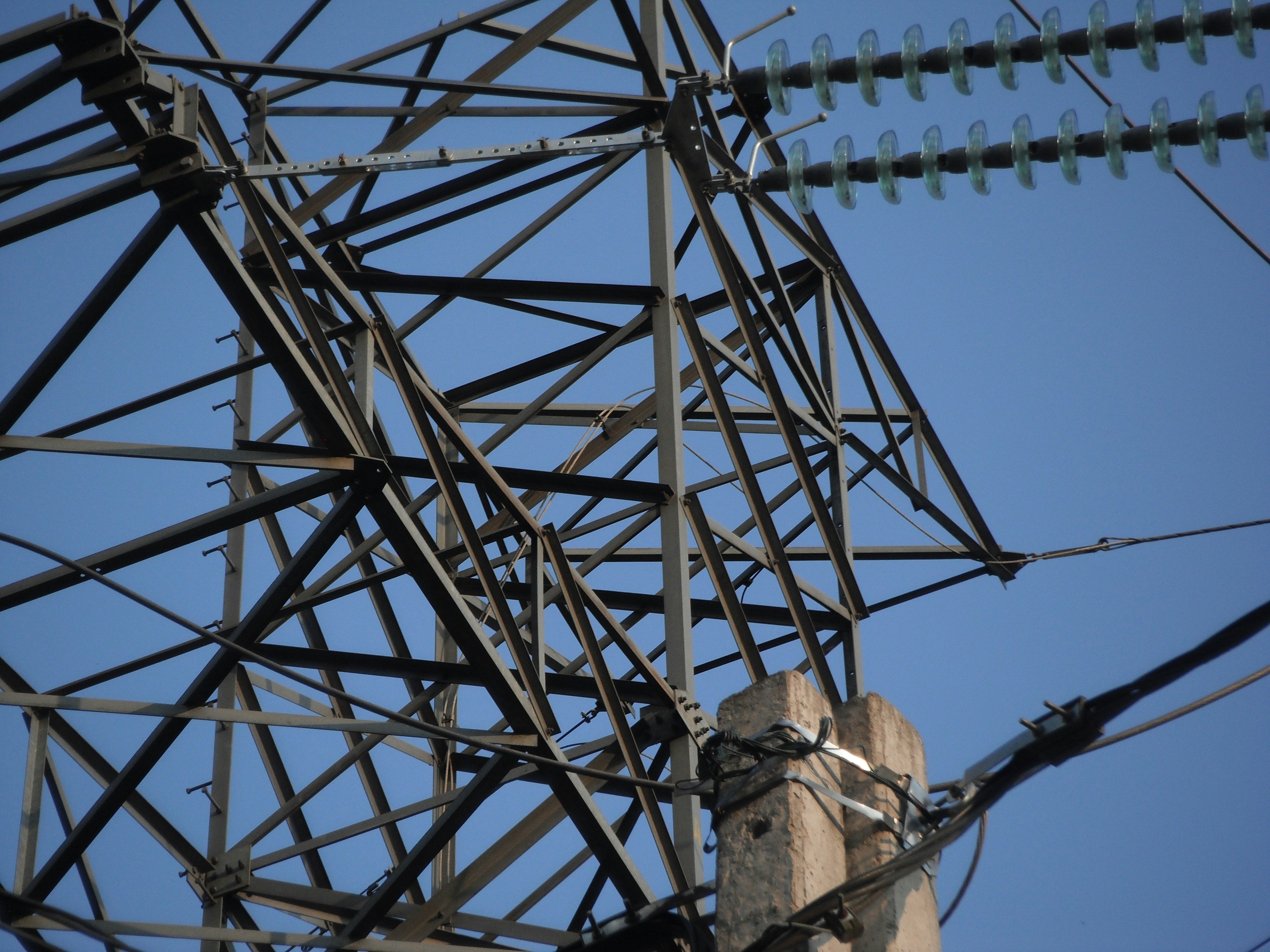 Crisscrossed Sky: The Iron Lattice Reaching for the Blue