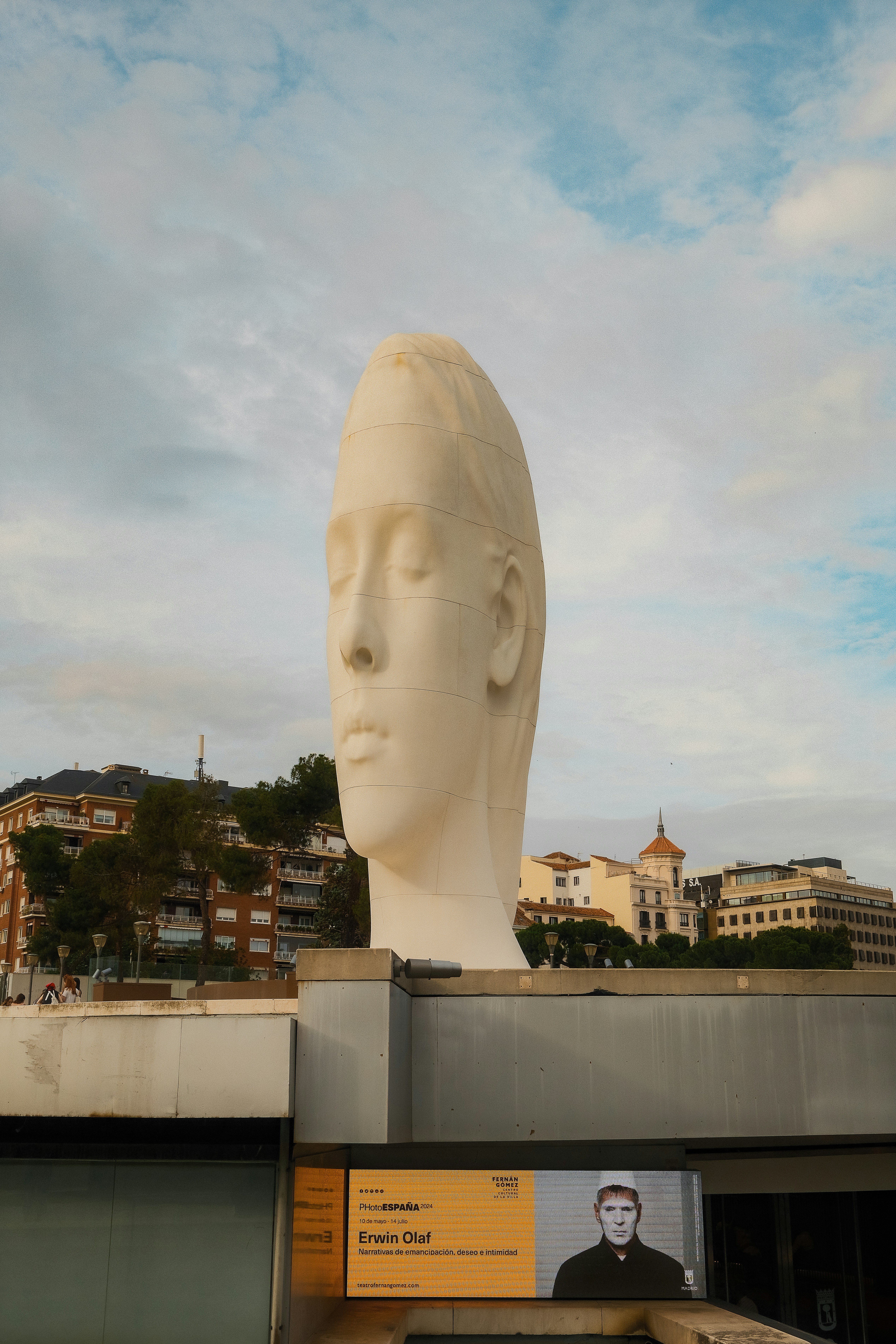 A statue of a woman with a man's face on it photo – Free Art Image on ...