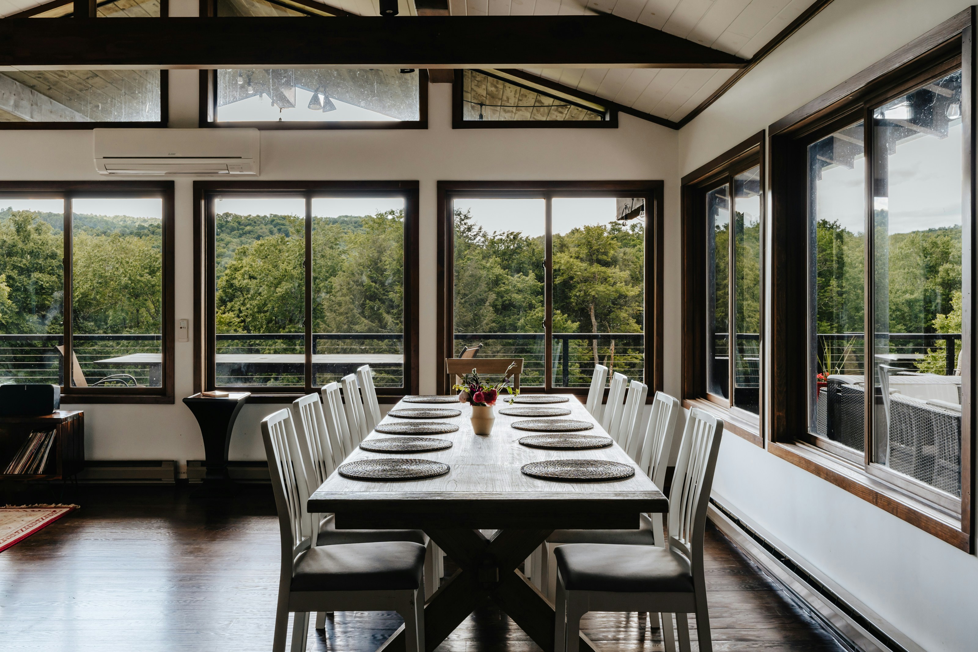 A dining room with a long table and chairs photo – Free Callicoon Image ...