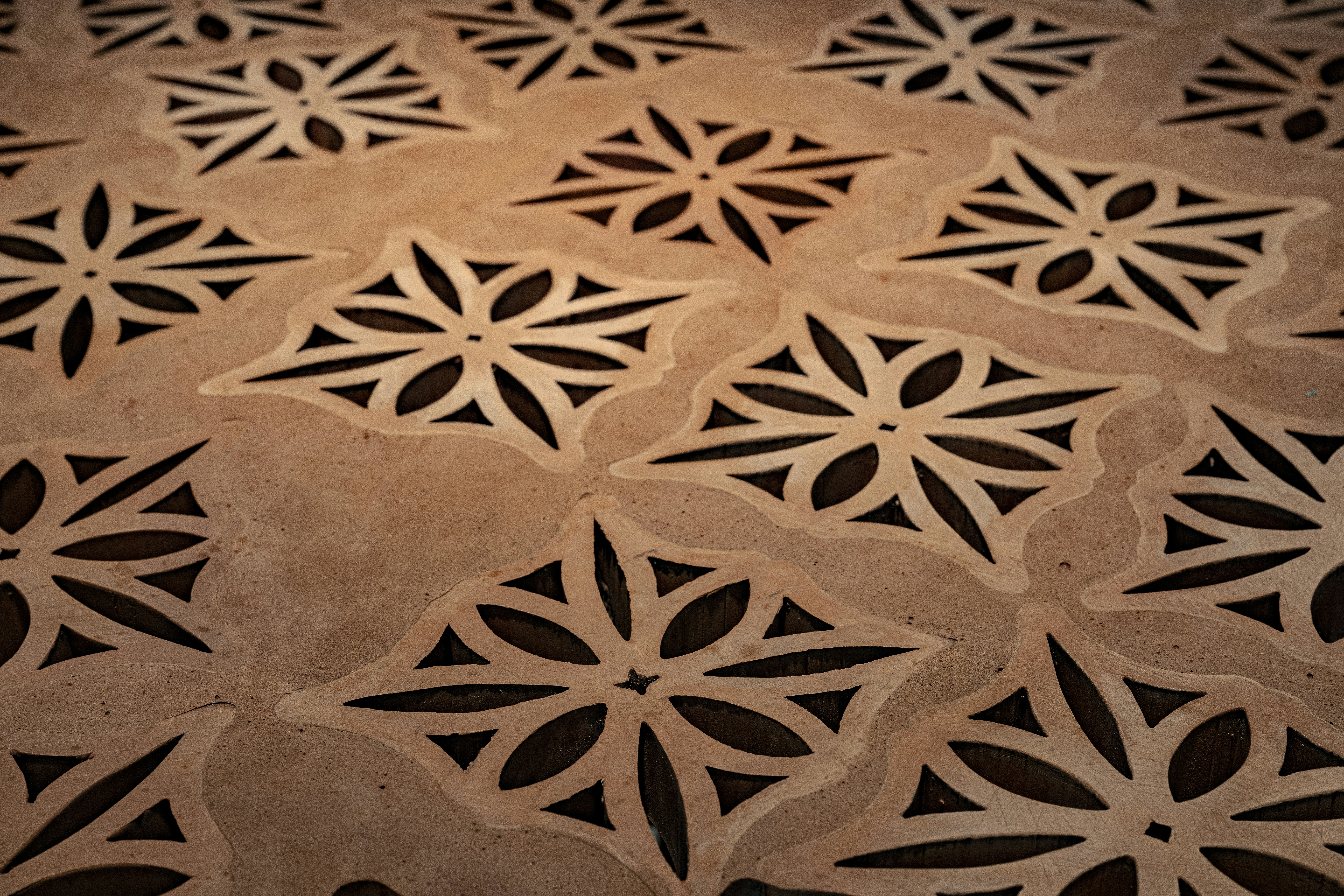 Patterns on the surface of the stone