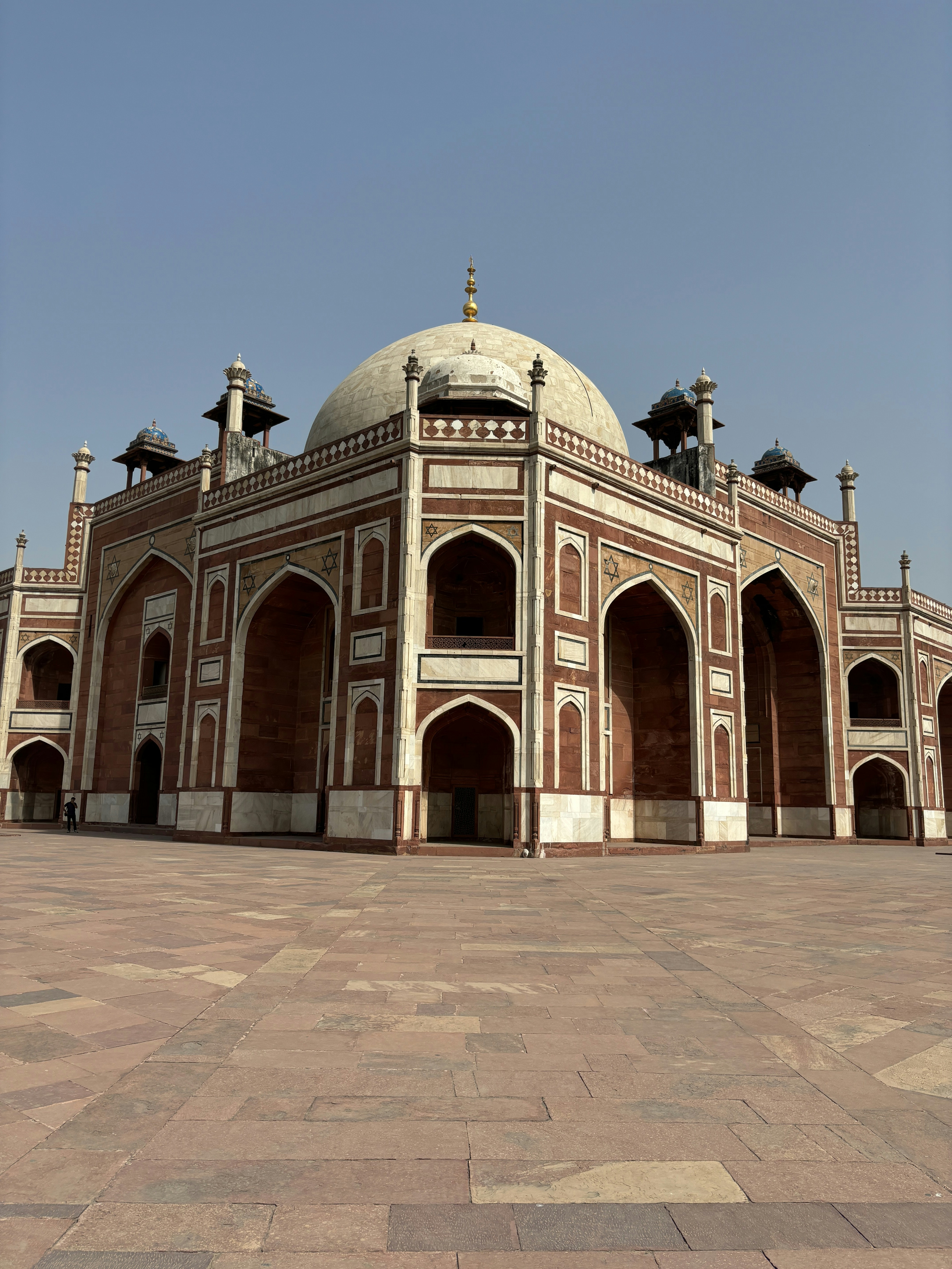 A large building with a dome on top of it photo – Free Humayun's tomb ...