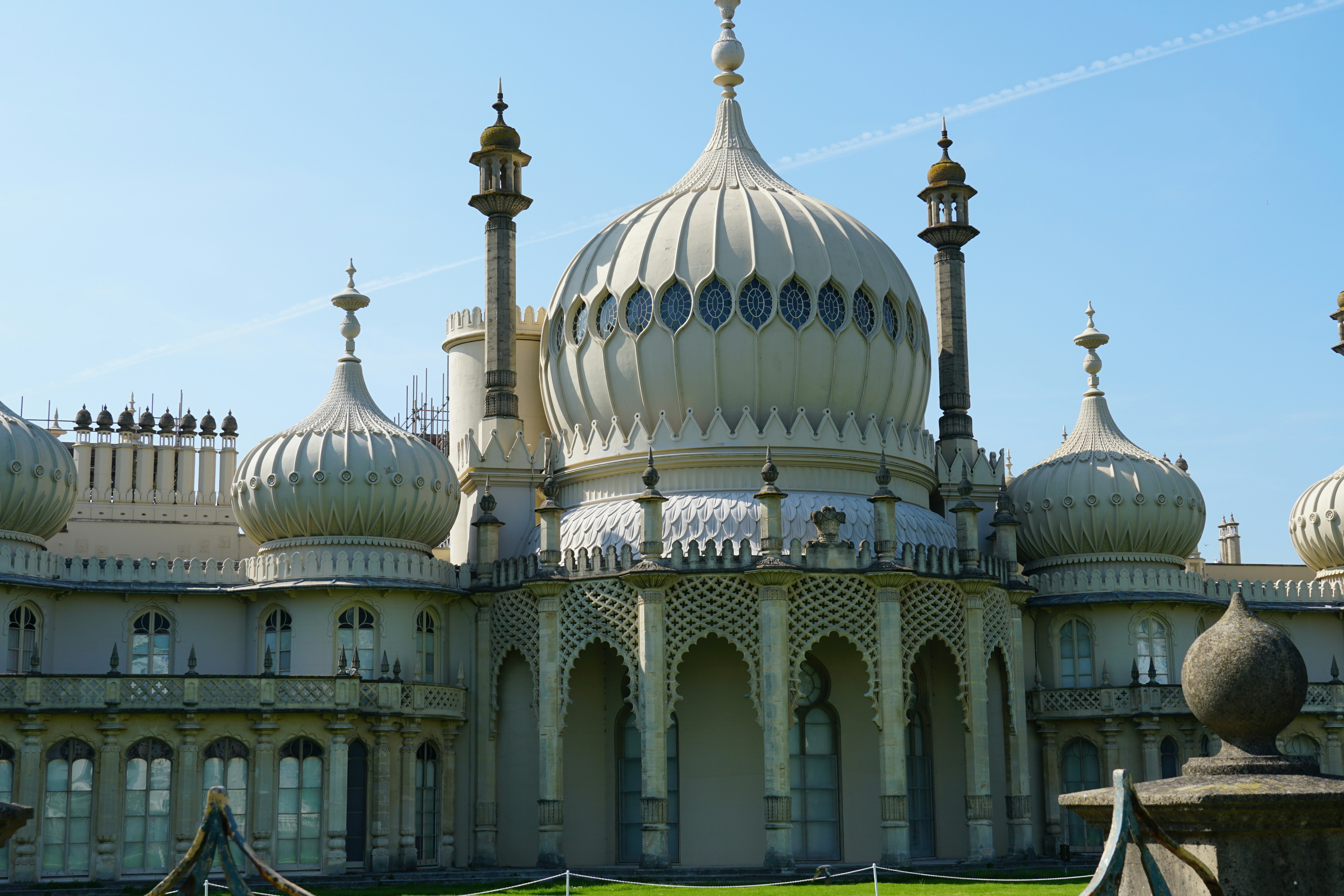 A large white building with many domes on top of it photo – Free ...