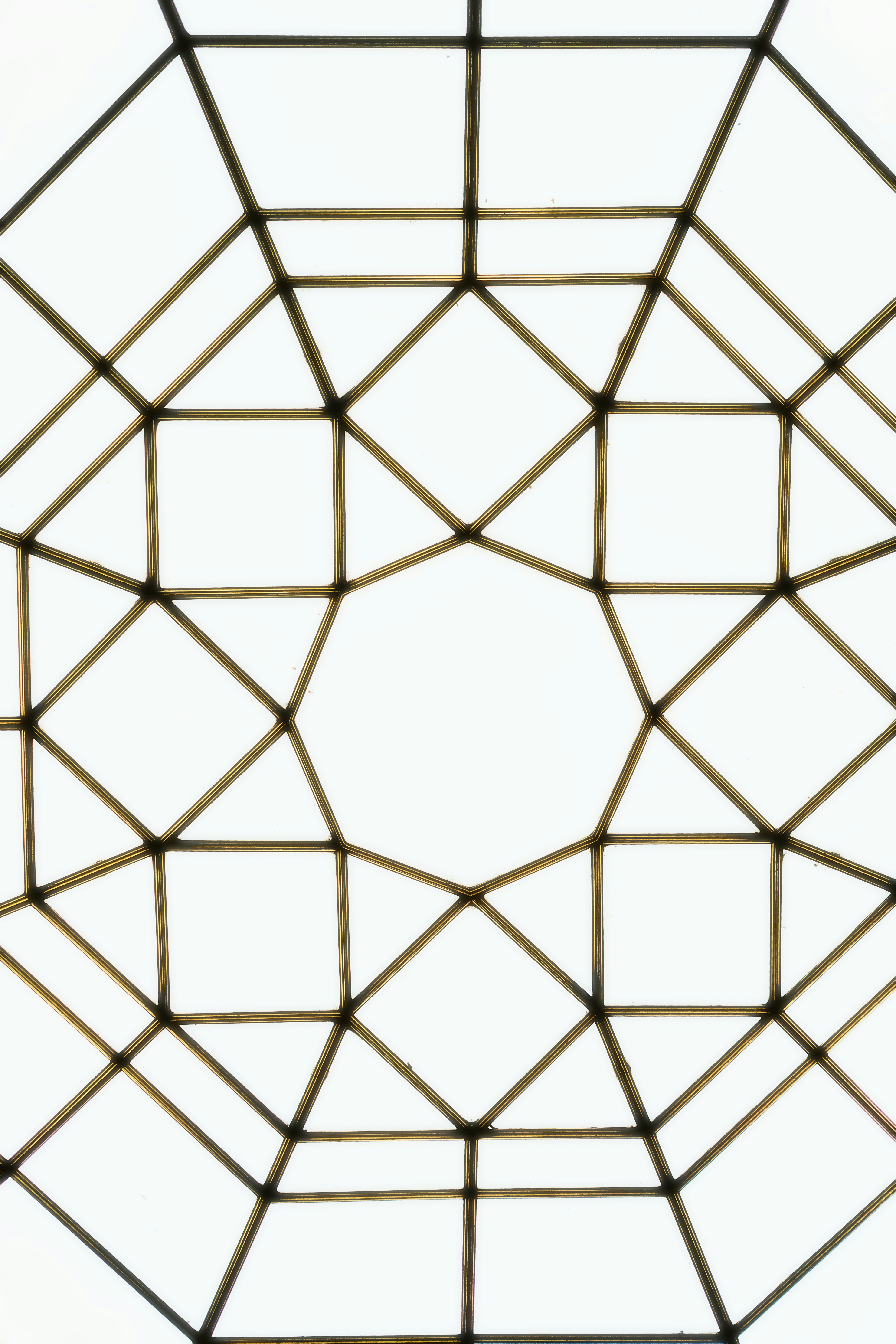 Concentric Lattice Crown: Center of a Glass Geometric Dome