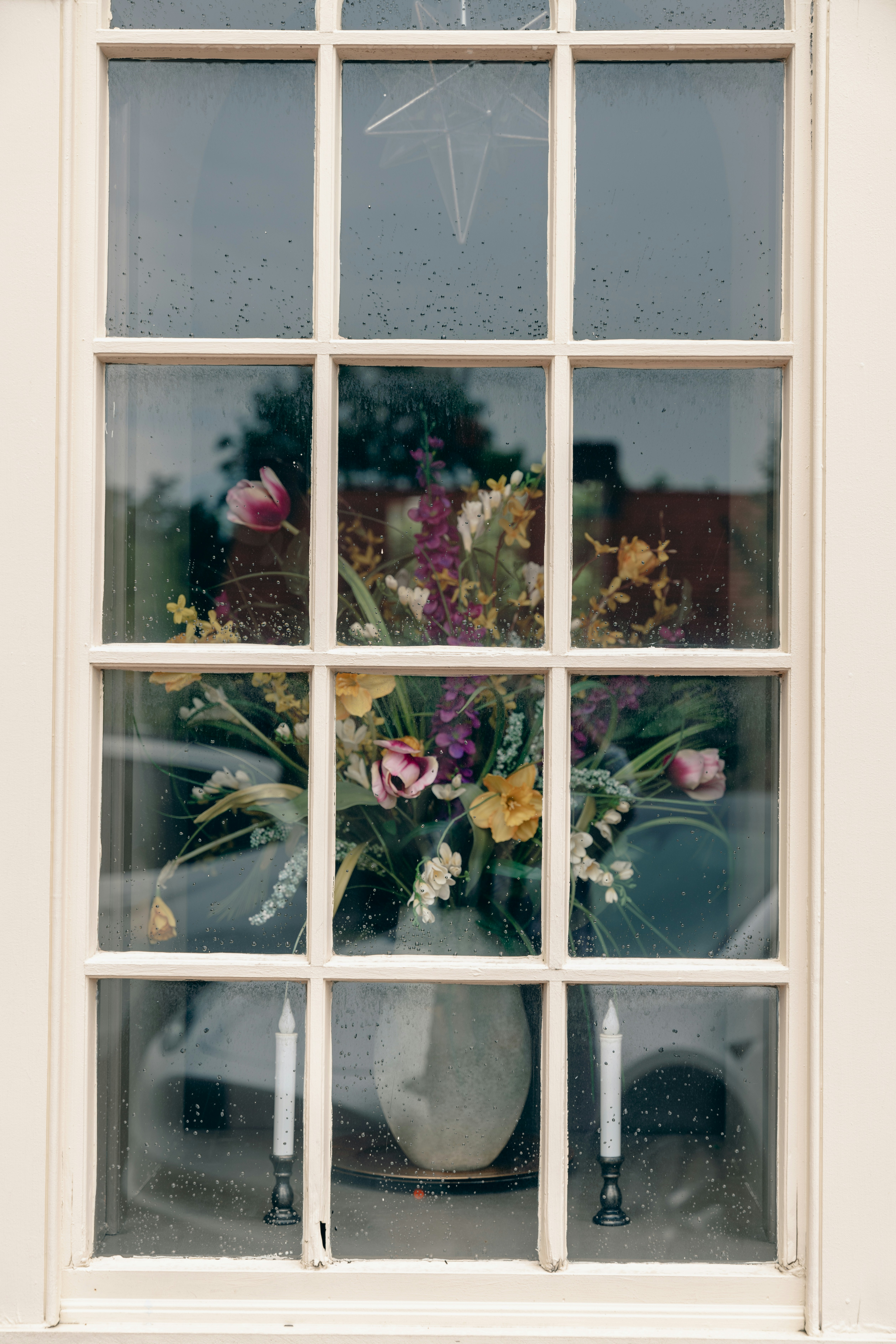 A vase of flowers sitting in a window sill photo – Free Window Image on ...