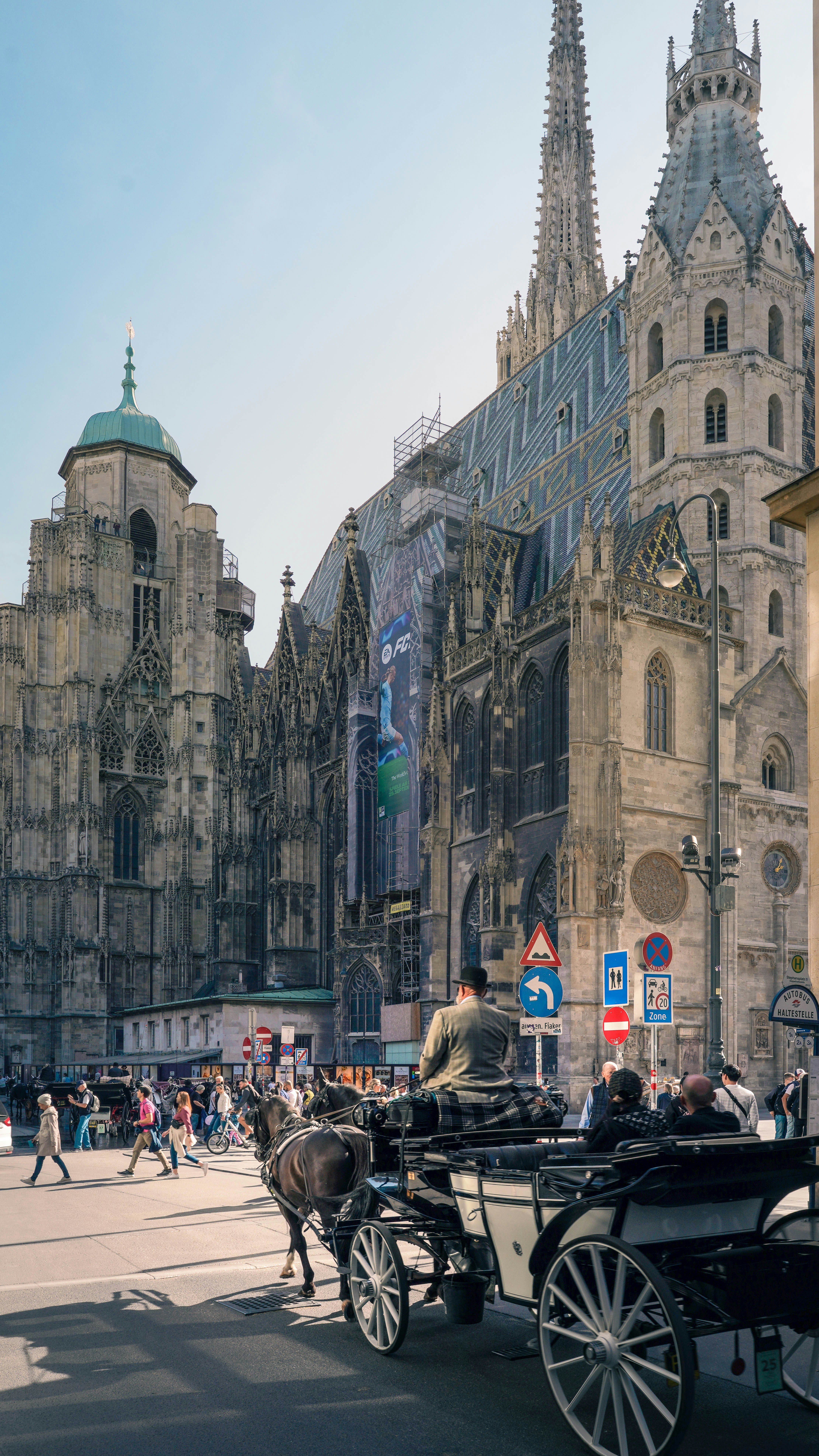 Carriage Under Gothic Spires: A Living Street Portrait in Front of the Cathedral