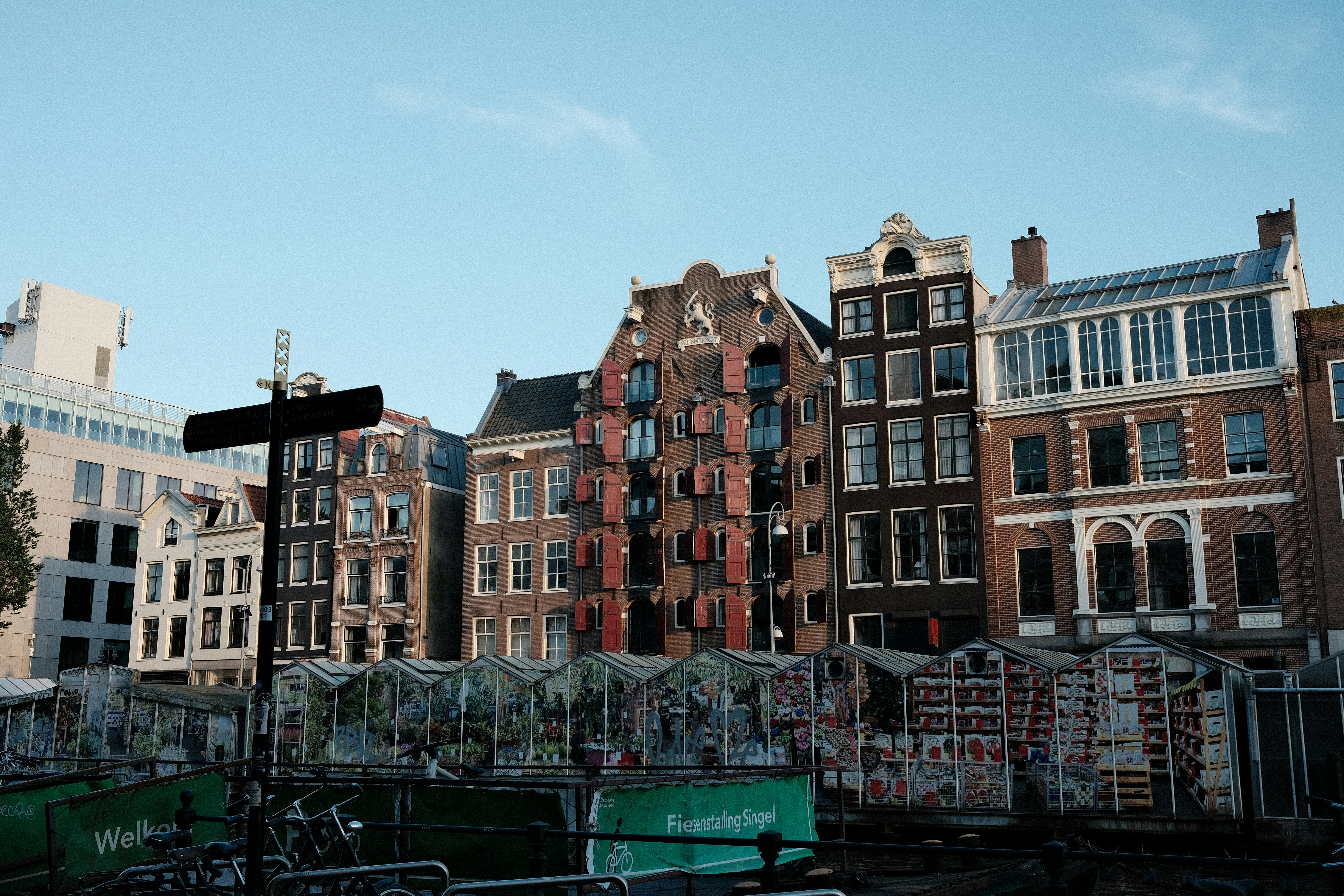 A bunch of buildings that are next to each other photo – Free Grey ...