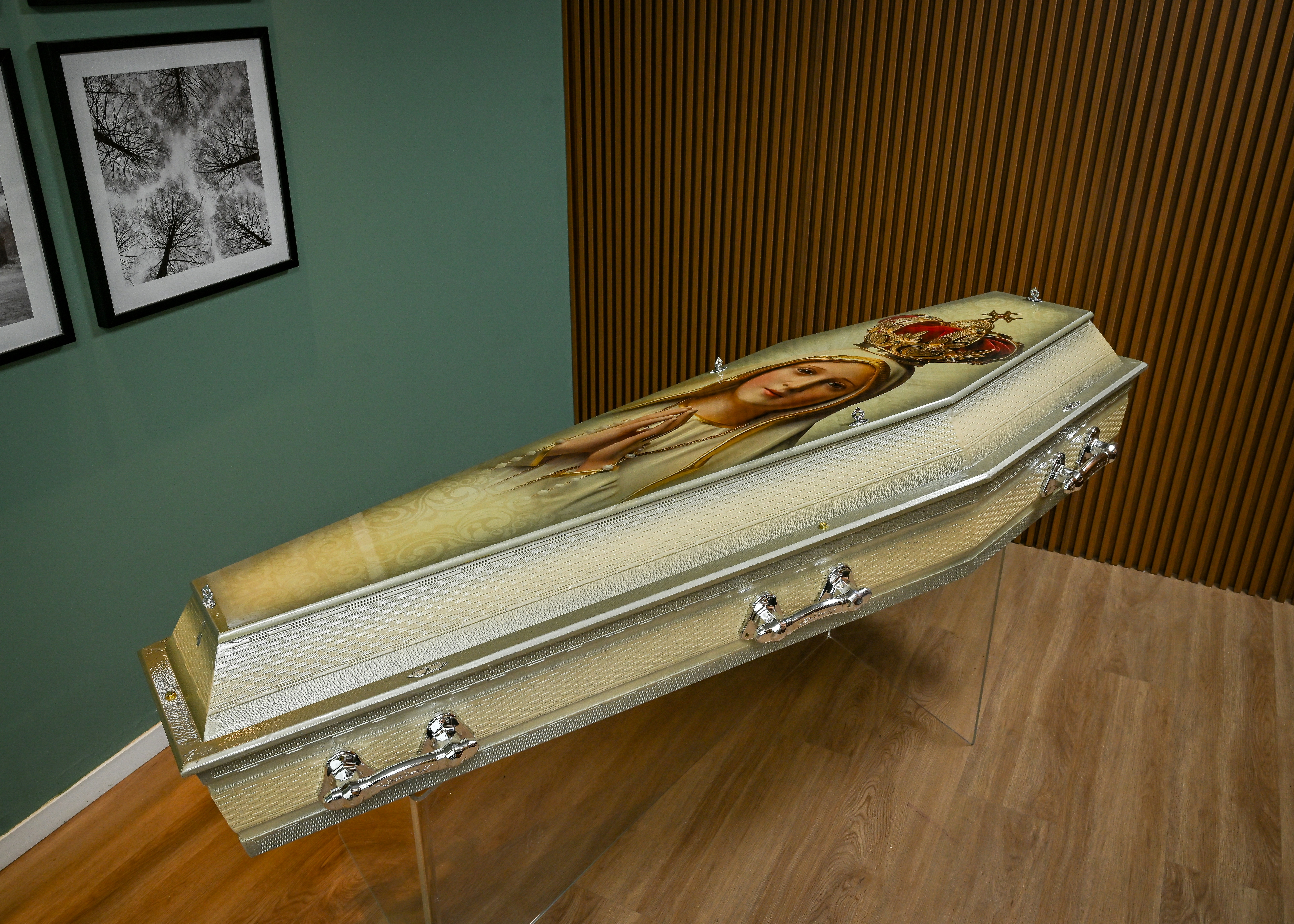 A white casket sitting on top of a hard wood floor photo – Free Adult ...