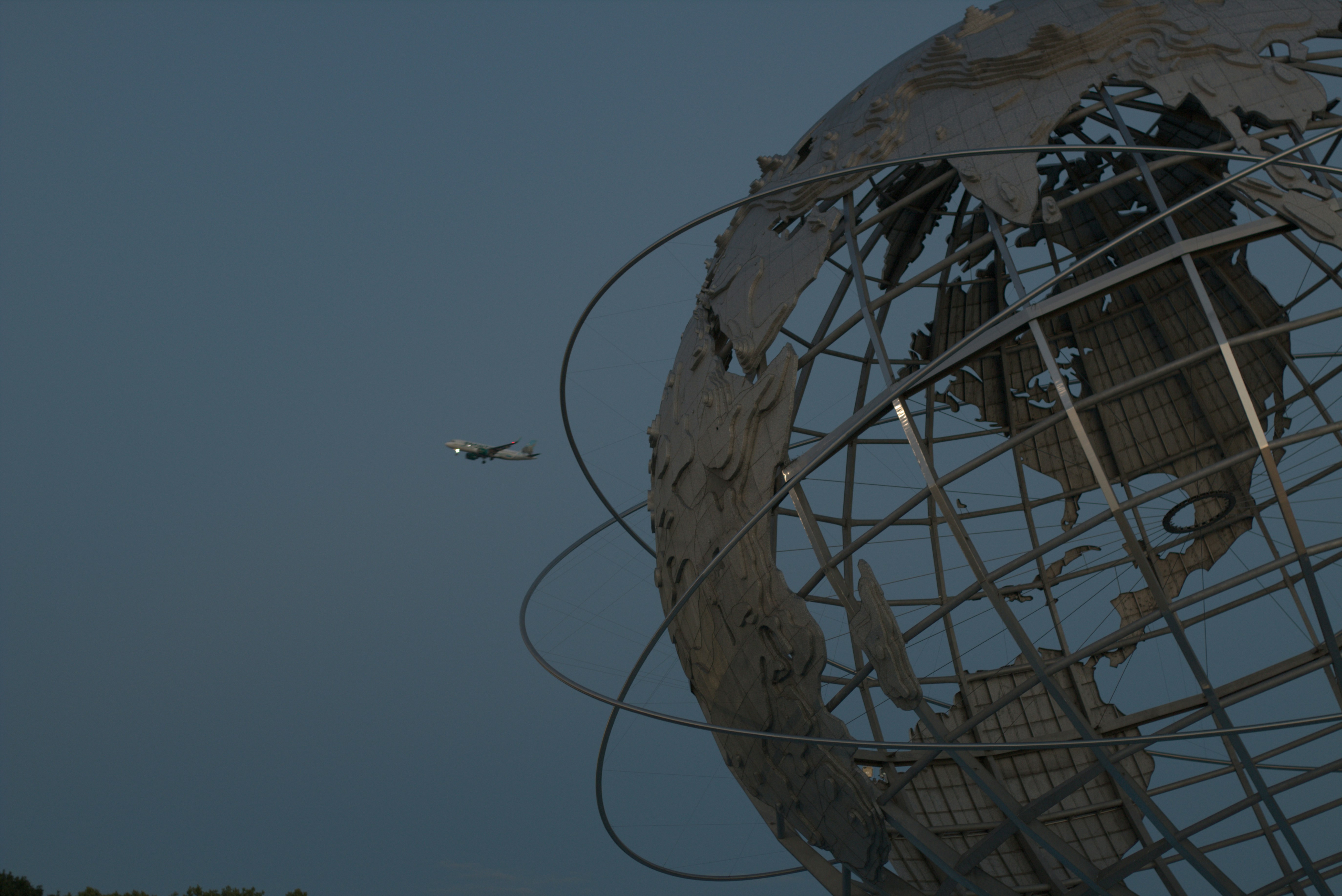 A large metal object with a sky background photo – Free Grey Image on ...