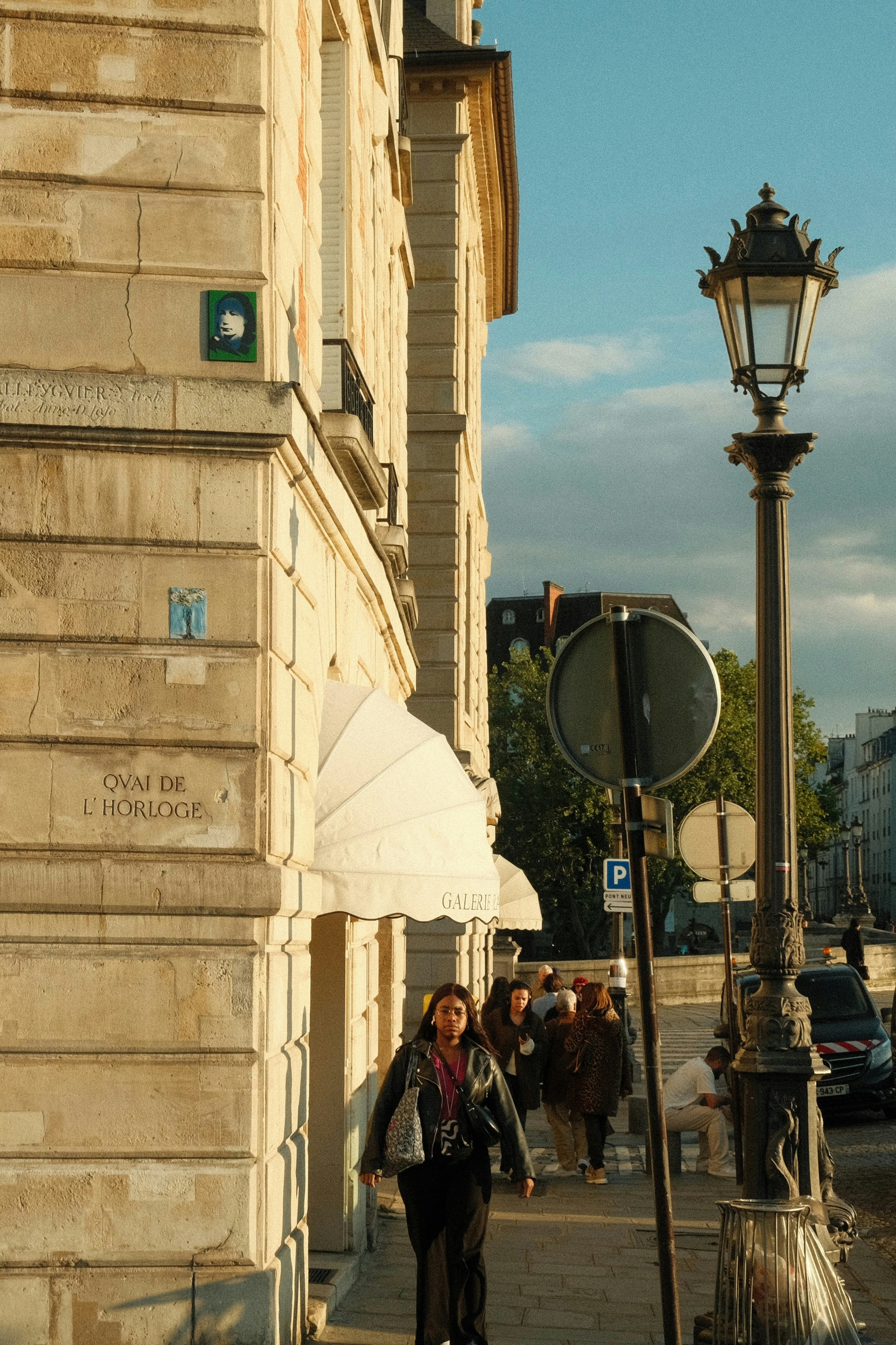 Street Scene in Warm Parisian Light