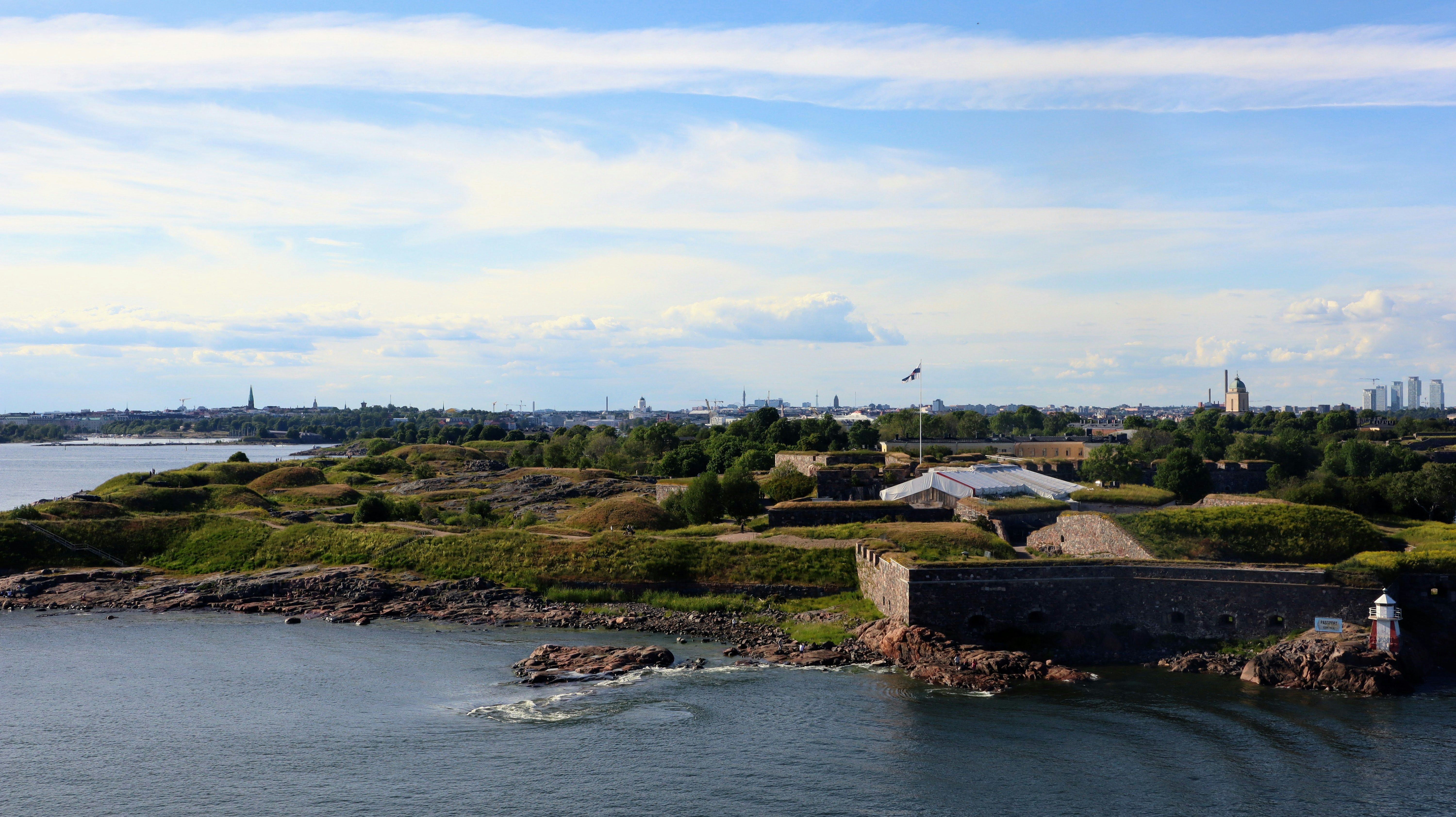 Coastal Fortifications Meet Open Horizon